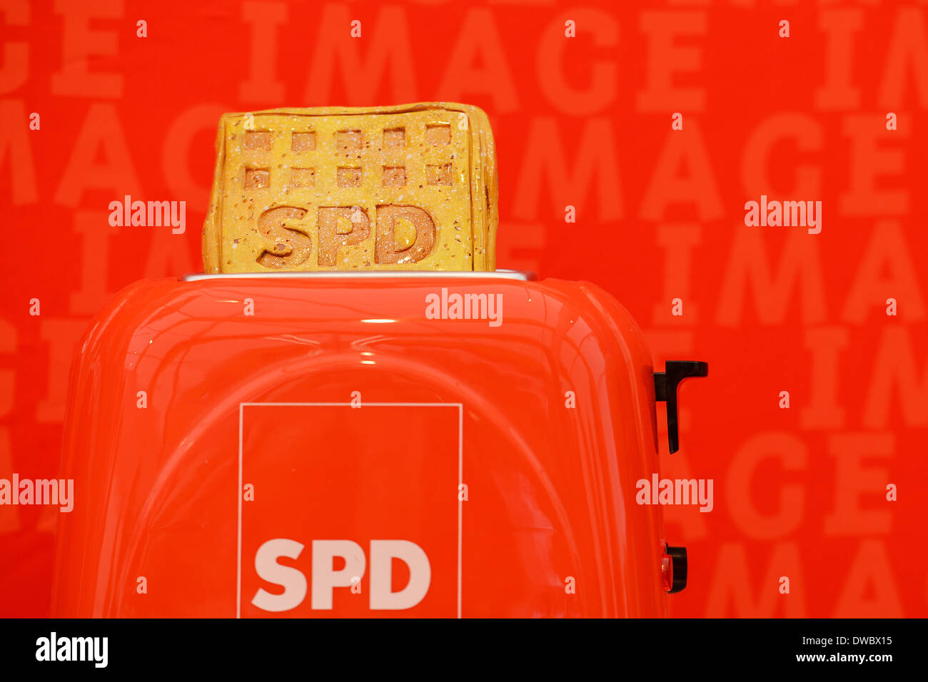 Vilshofen, Germany. 05th Mar, 2014. An image company sells a toaster ...