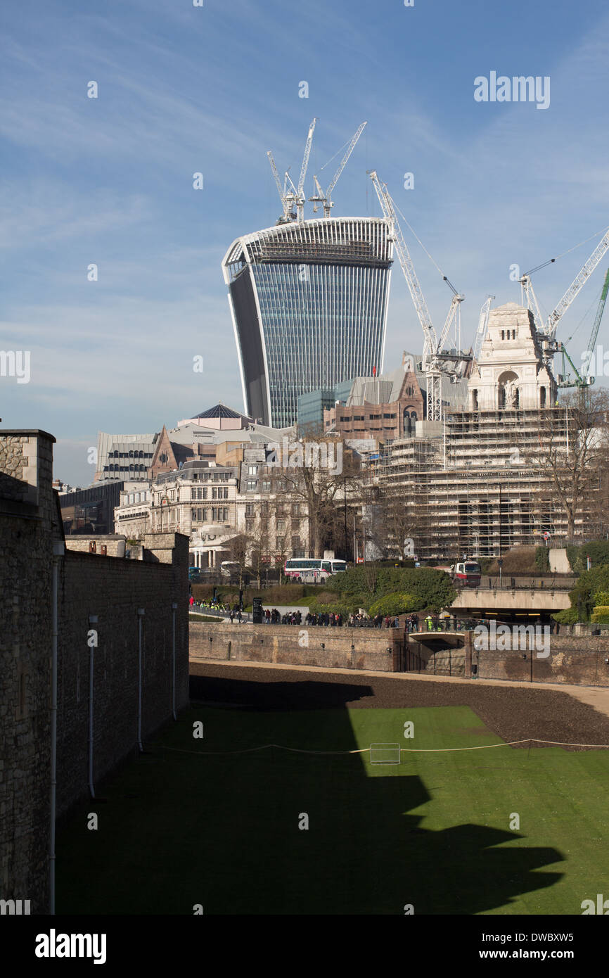 The Walkie Talkie skyscraper at 20 Fenchurch Street London skyline ...