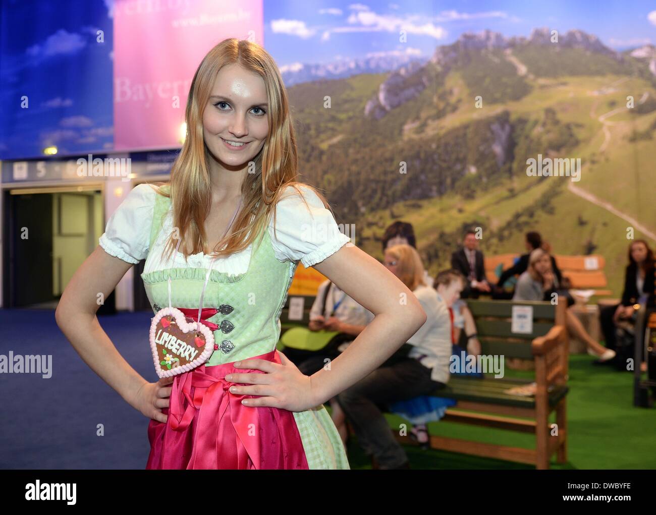 Shaleen hi-res stock photography and images - Alamy