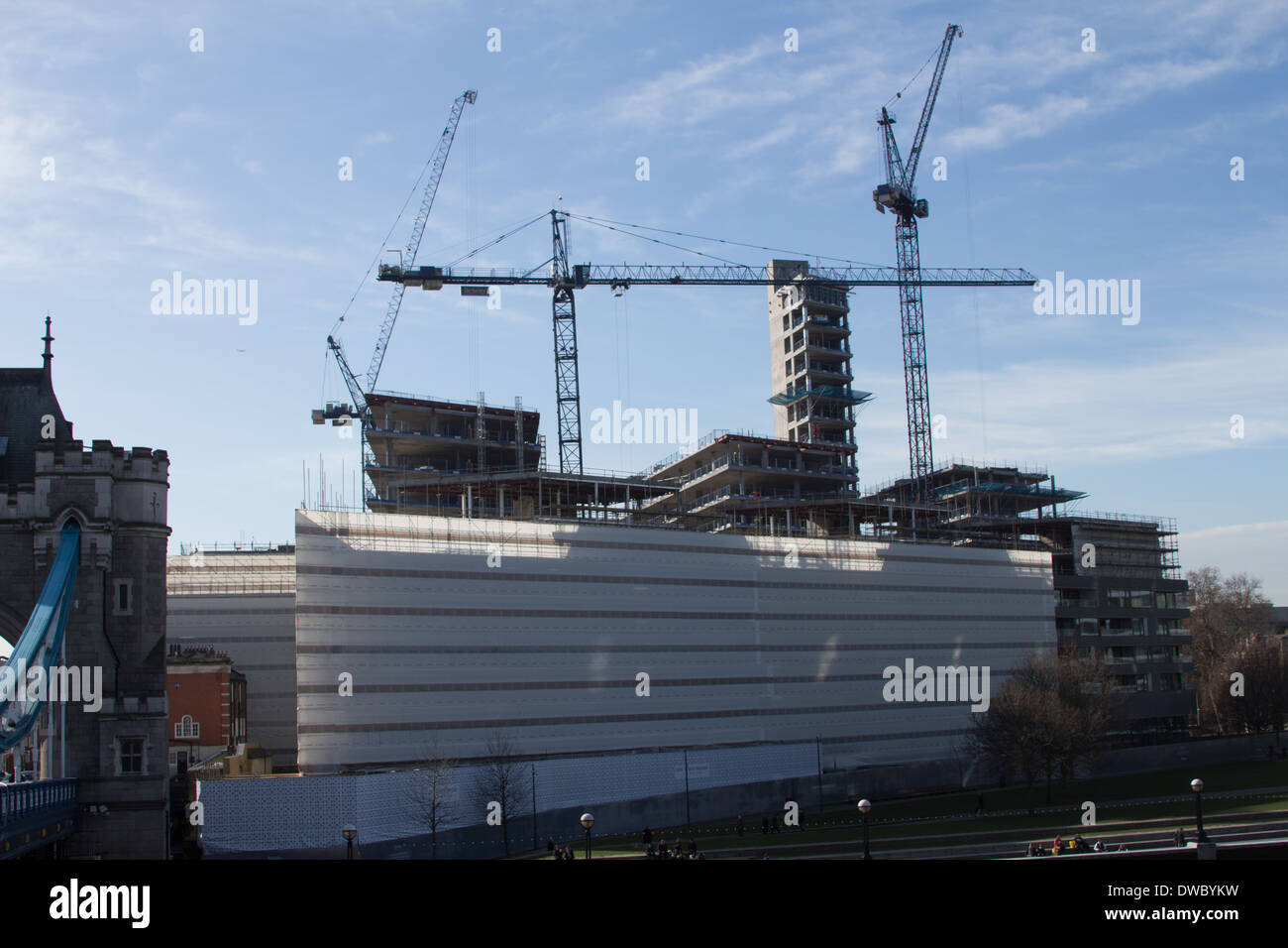 One Tower Bridge construction site Stock Photo - Alamy