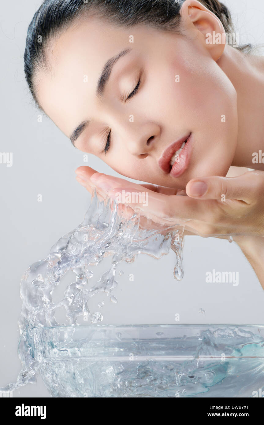 Body and face wash hi-res stock photography and images - Alamy