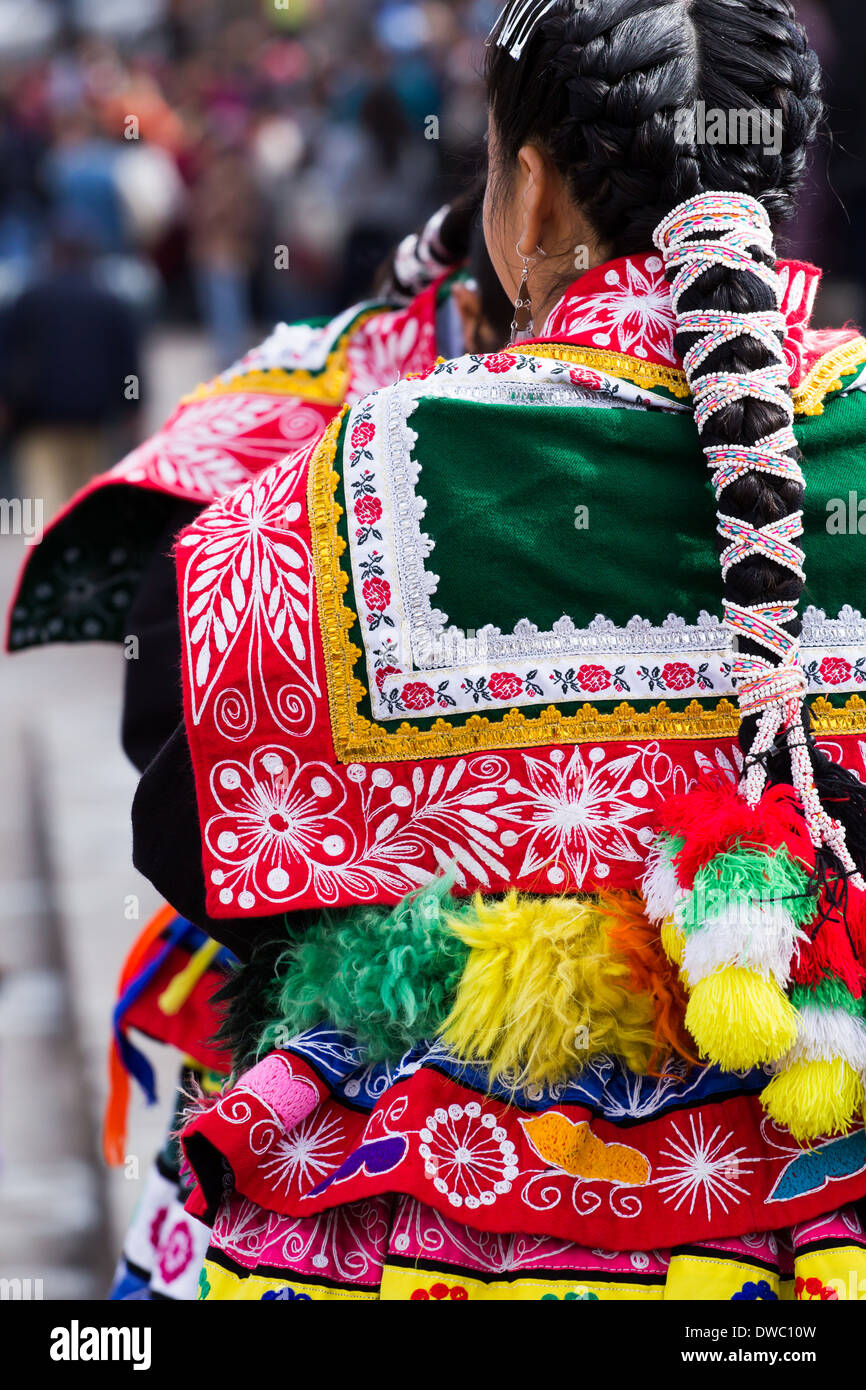 Peruvian dancers at the parade in Cusco Stock Photo - Alamy