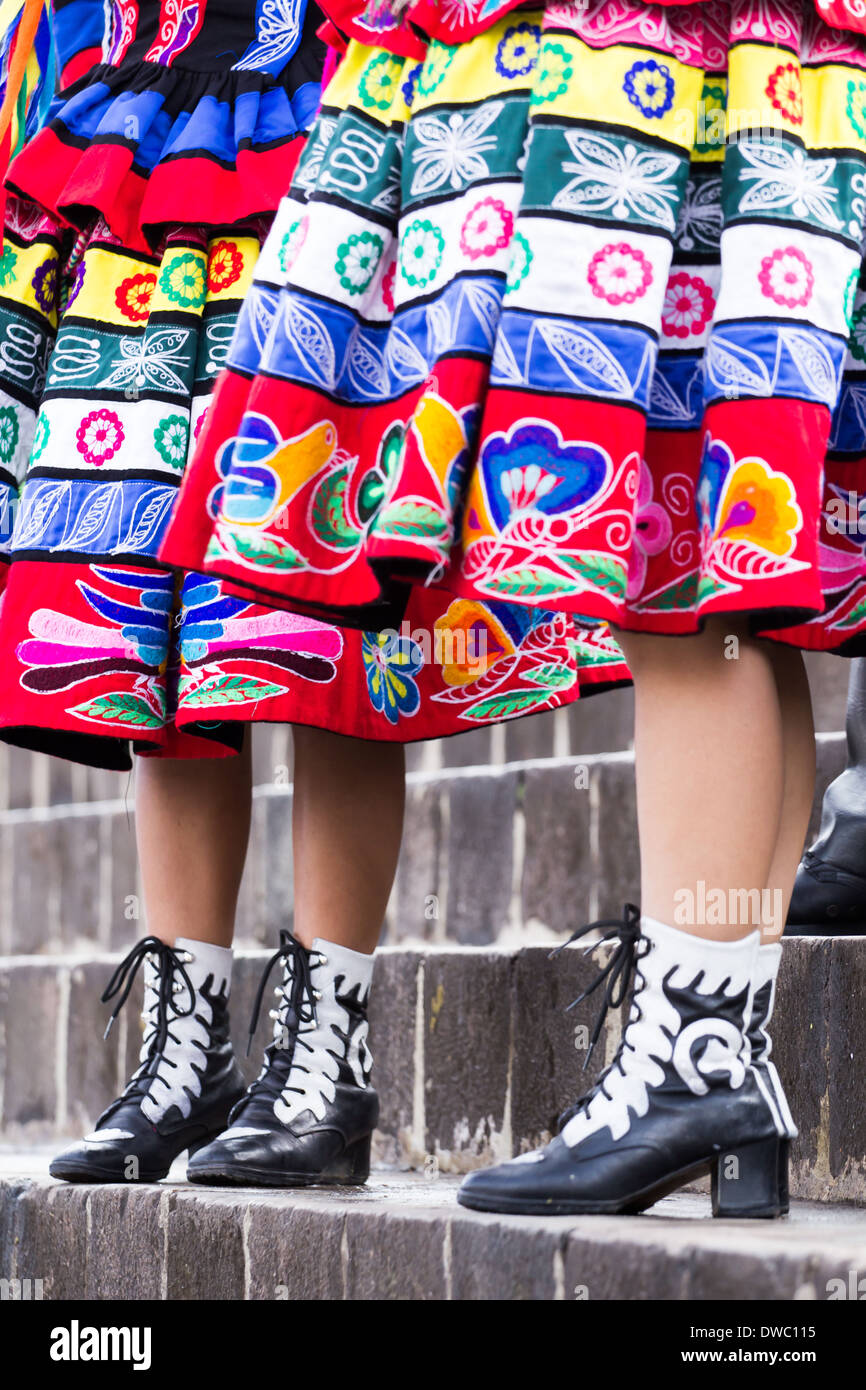 Peruvian dancers at the parade in Cusco Stock Photo - Alamy