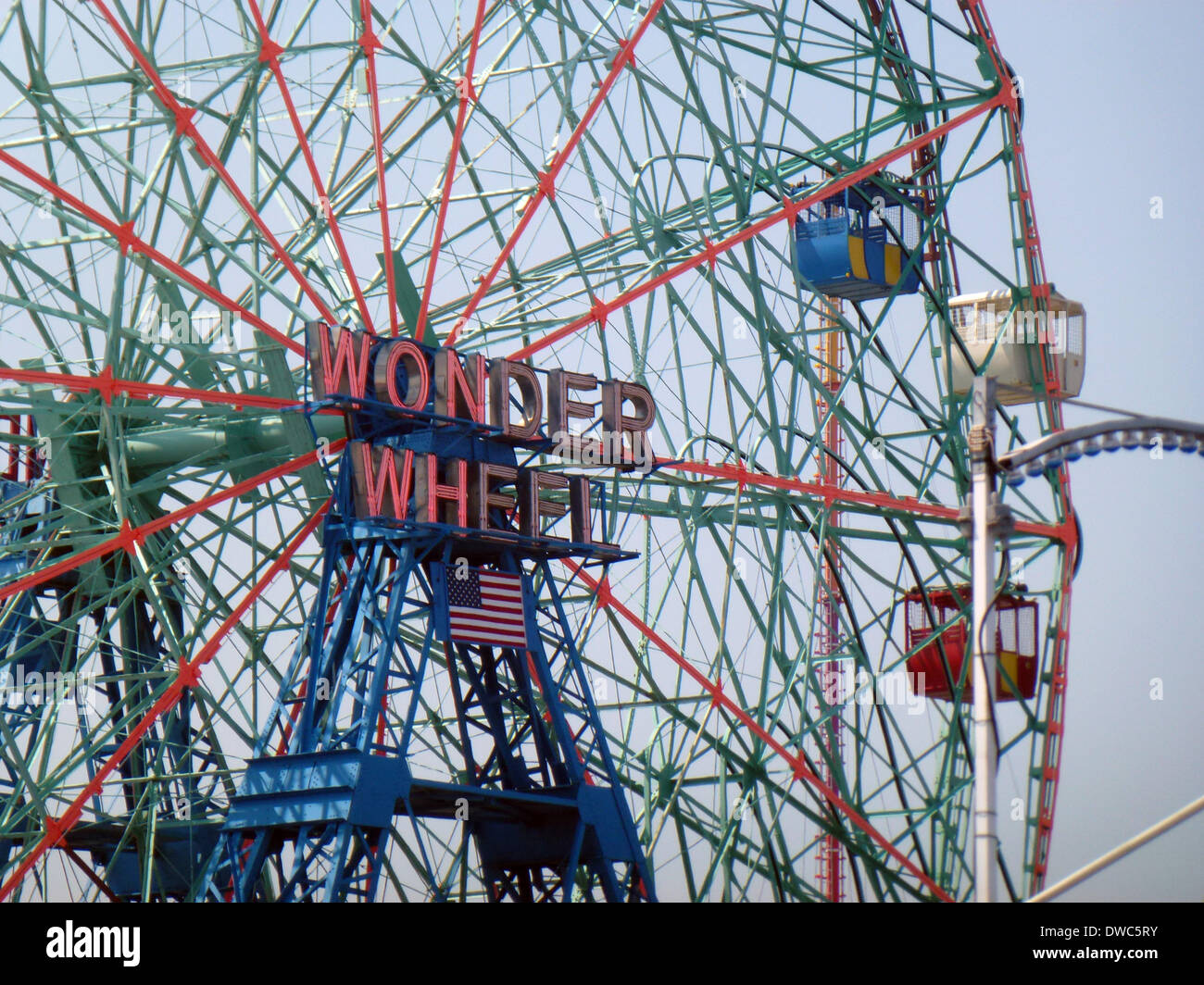Wonder wheel 1920 hi-res stock photography and images - Alamy