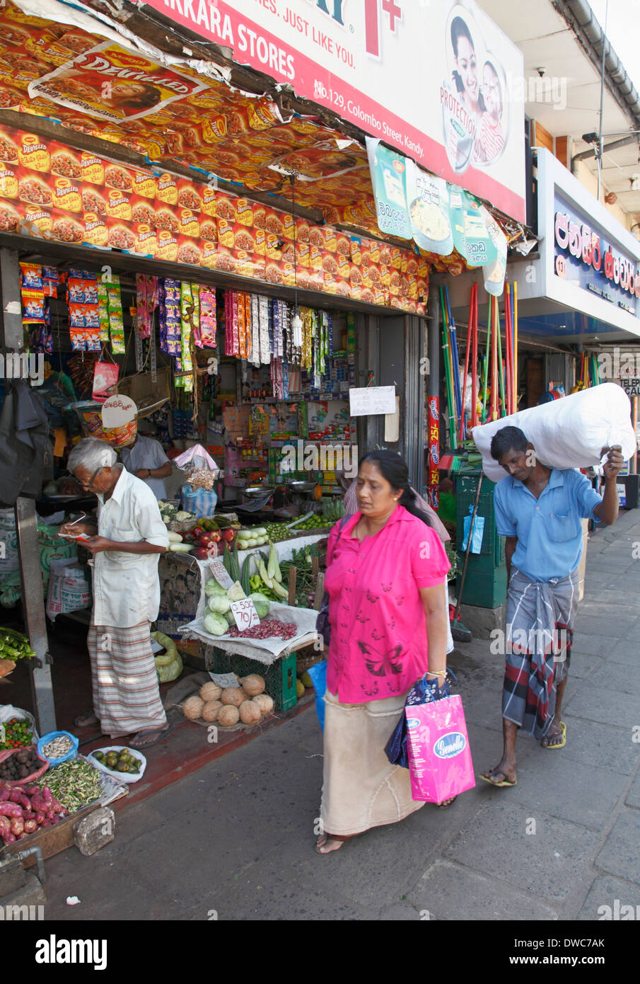 Shops sri lanka hi-res stock photography and images - Alamy