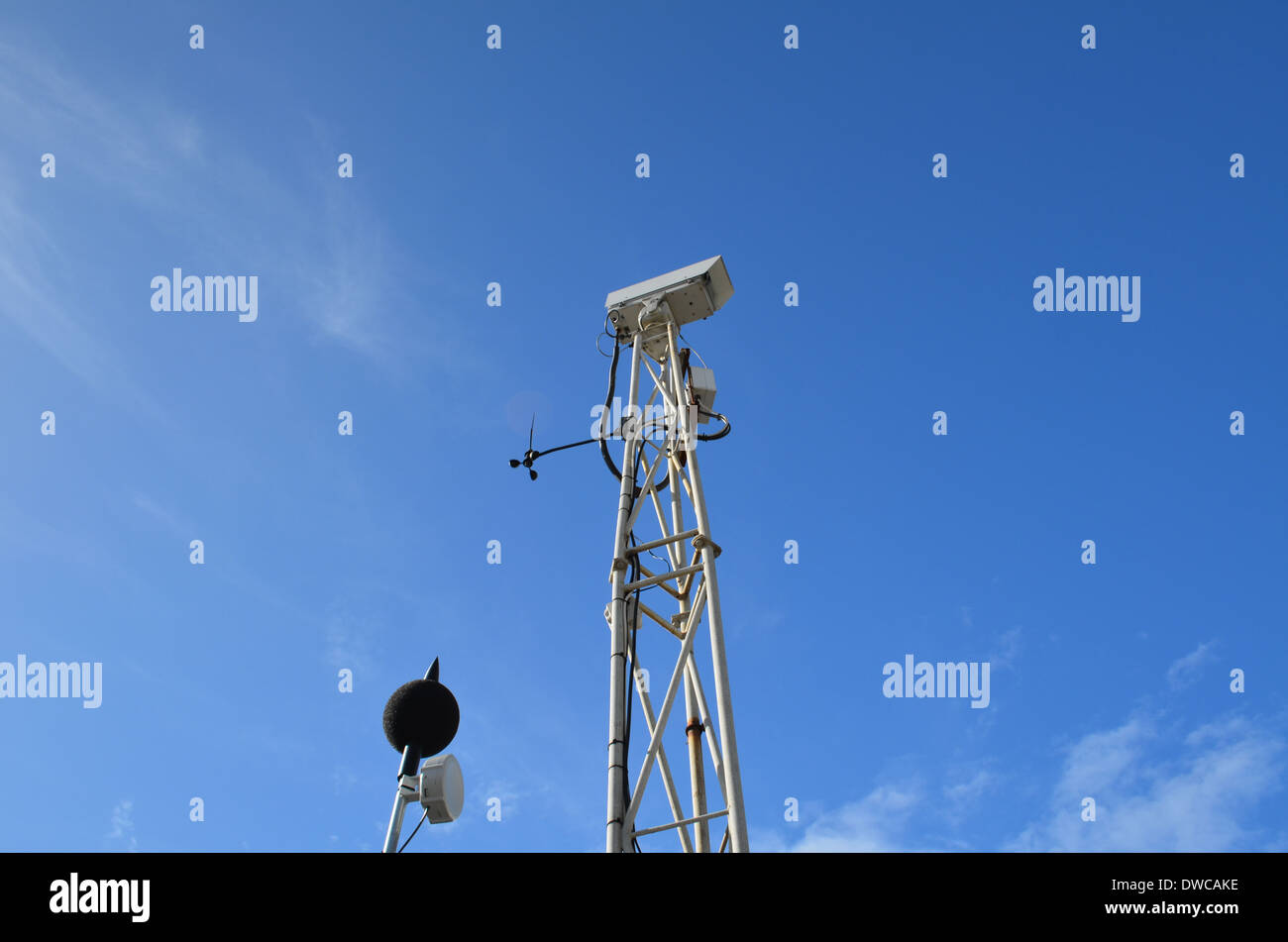 Cctv mast hi-res stock photography and images - Alamy