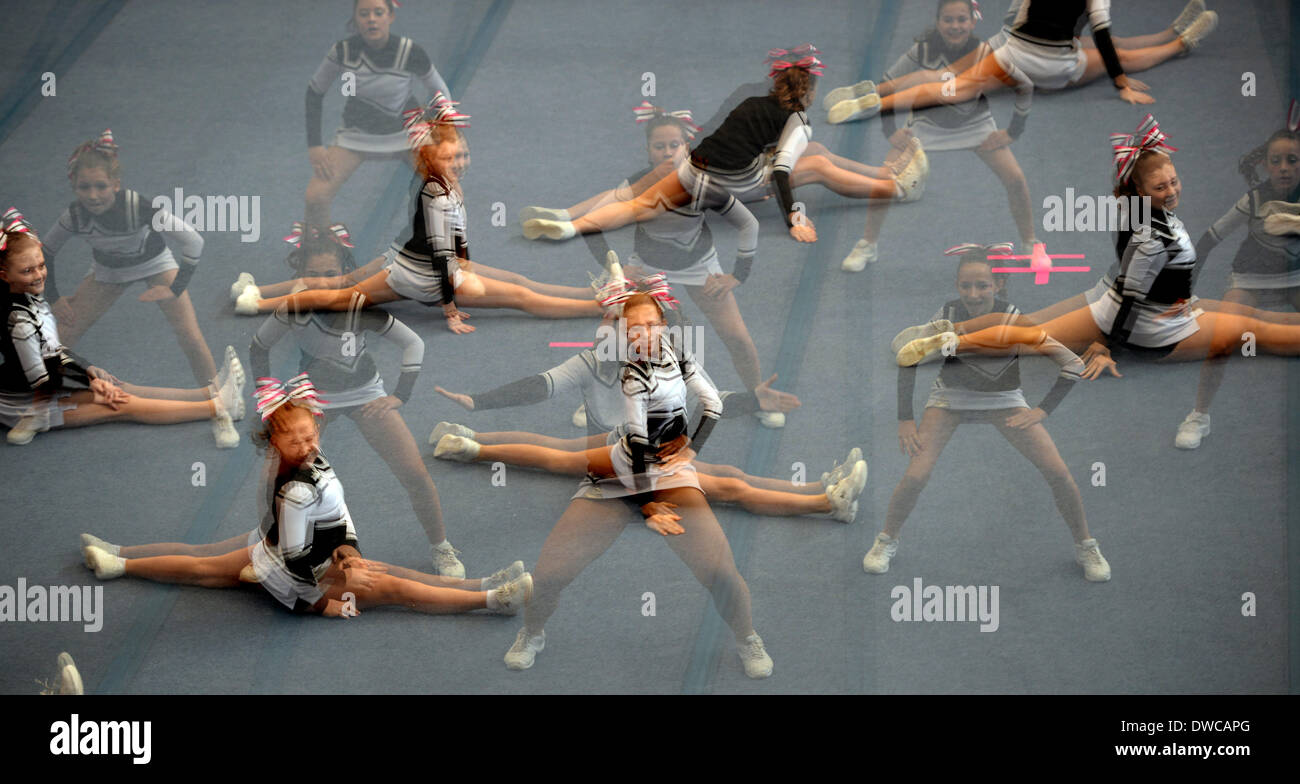 Cheerleaders berlin germany hi-res stock photography and images - Alamy