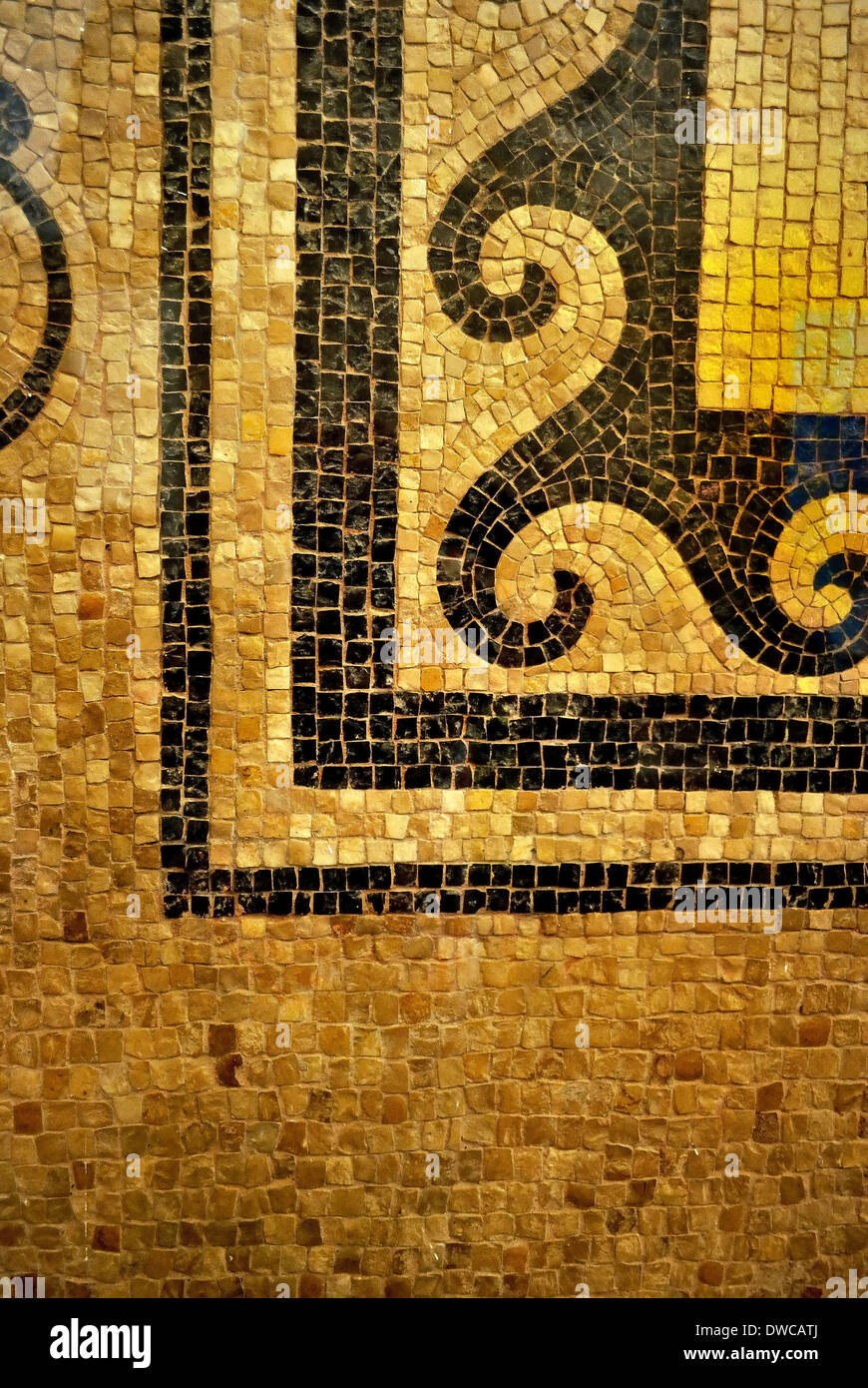 Roman art ruins background hi-res stock photography and images - Alamy