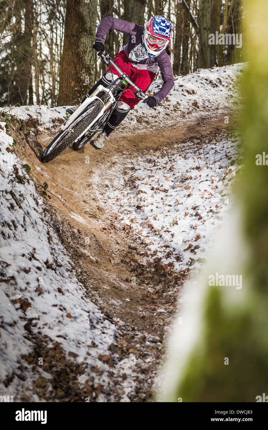 Single track riding hi-res stock photography and images - Alamy