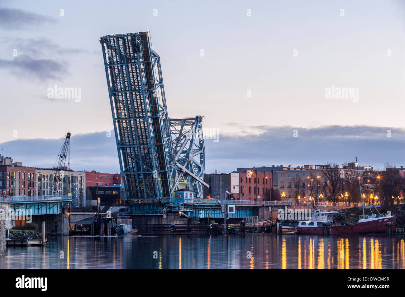 Johnson Street Bridge span up for final repairs before start of new ...