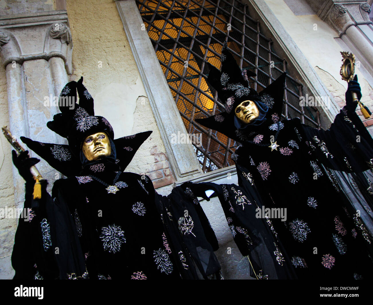 Beautiful couple two black italian hi-res stock photography and images ...