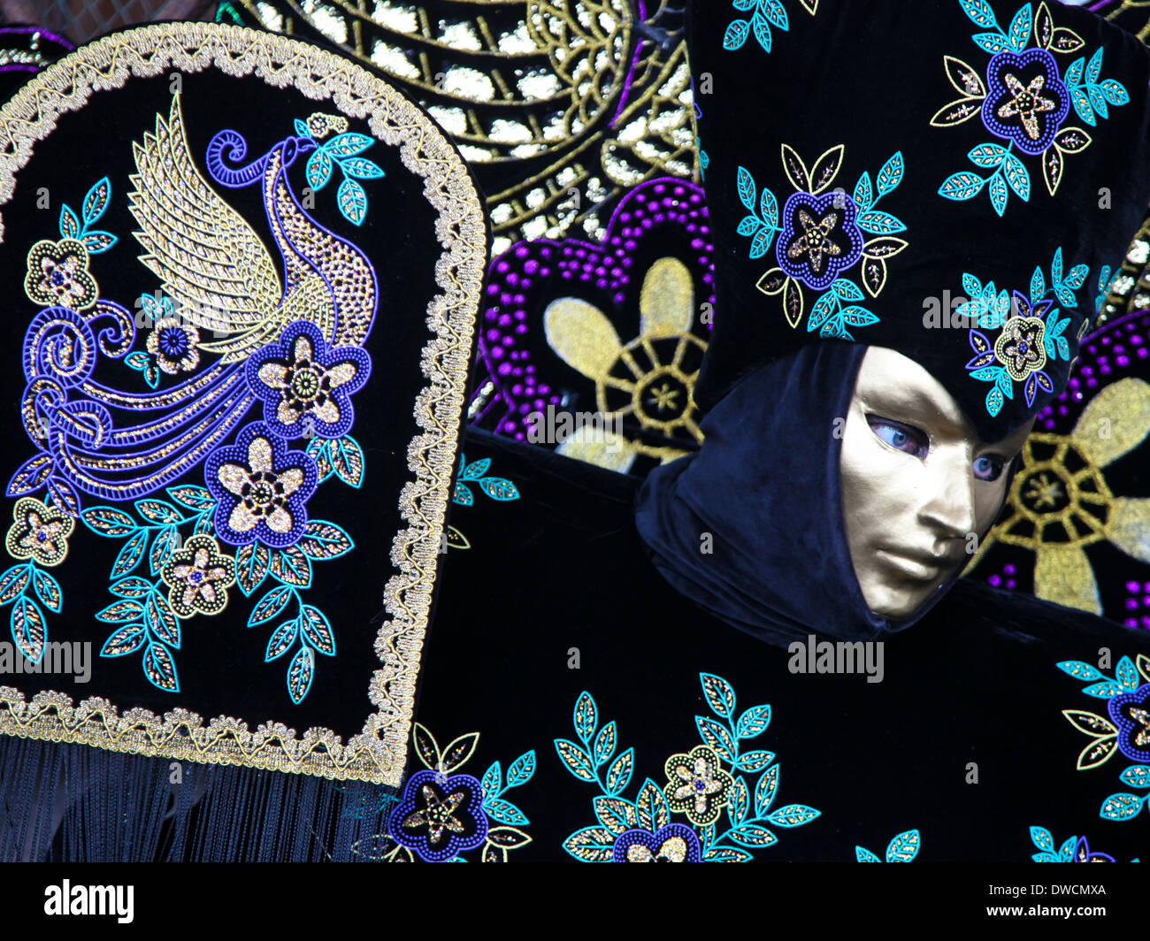 Carnival venice mask hi-res stock photography and images - Alamy