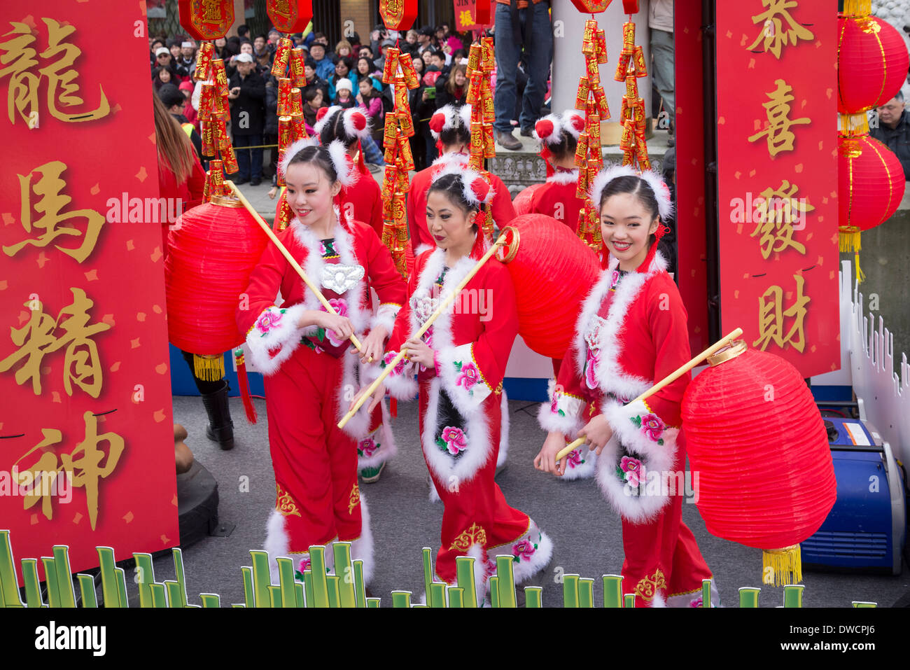 Traditionally dressed Asian women on float. Chinese New Year Parade ...