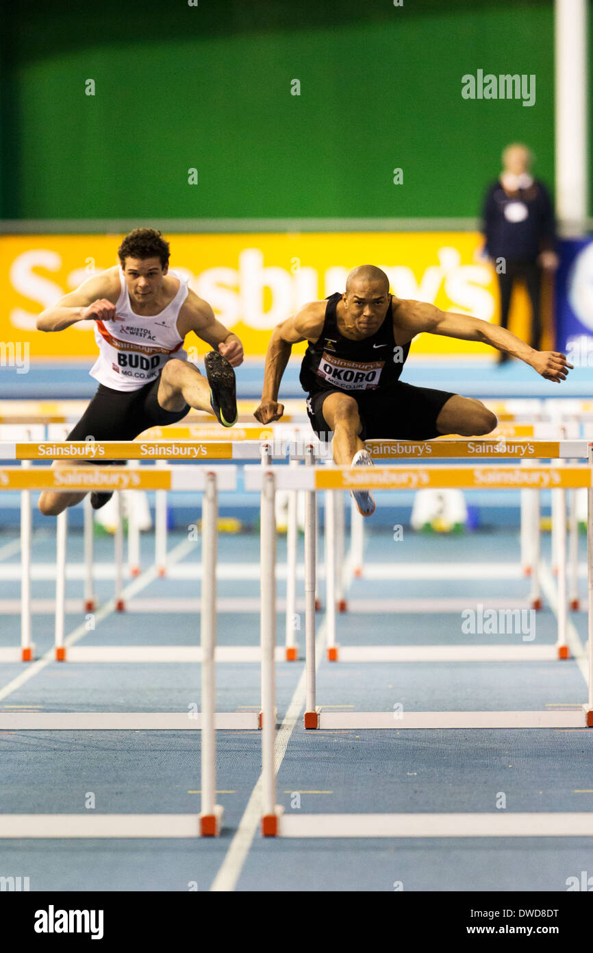 Mens 60 metres hurdles hi-res stock photography and images - Alamy