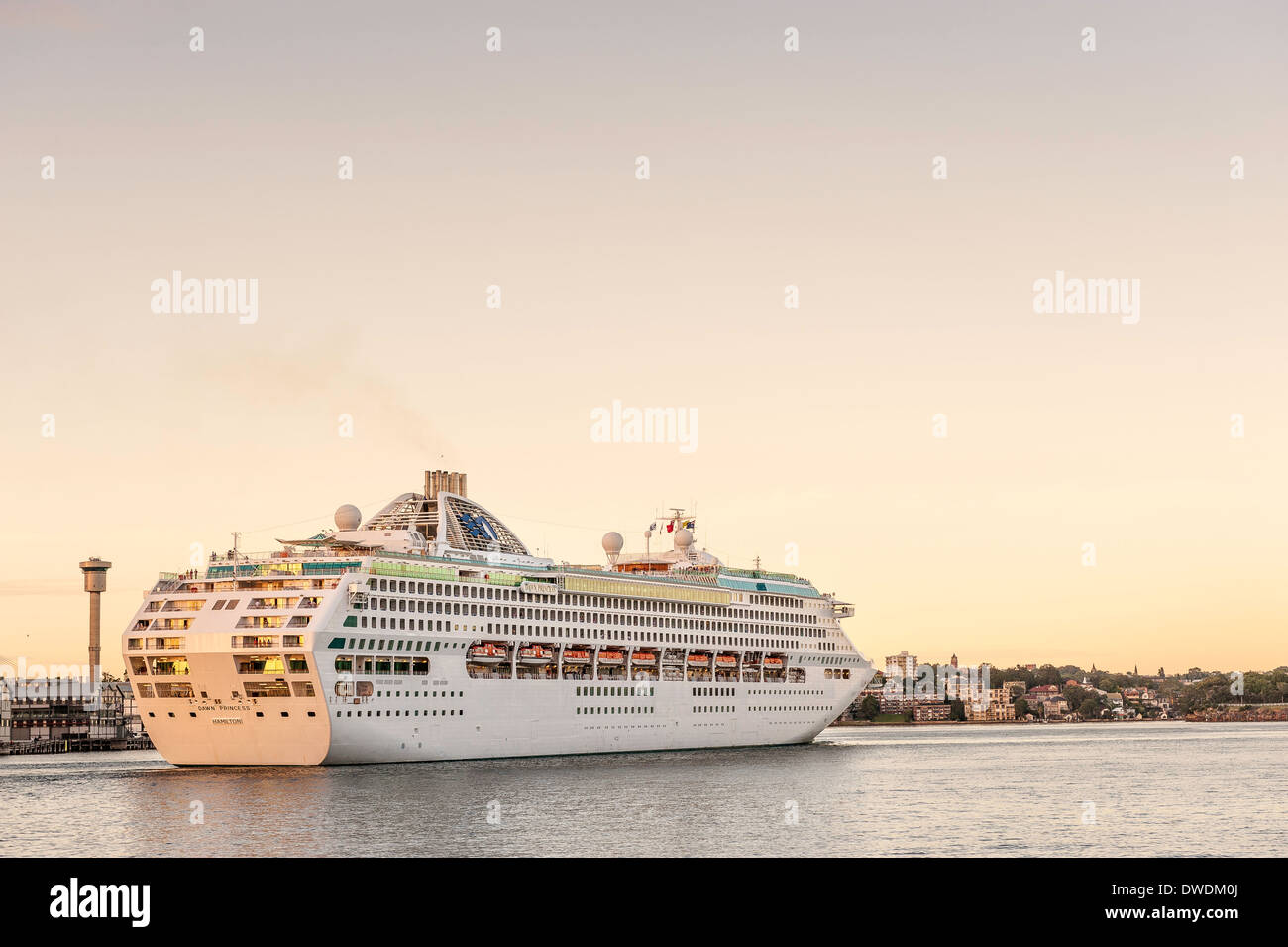 Dawn princess sydney hi-res stock photography and images - Alamy