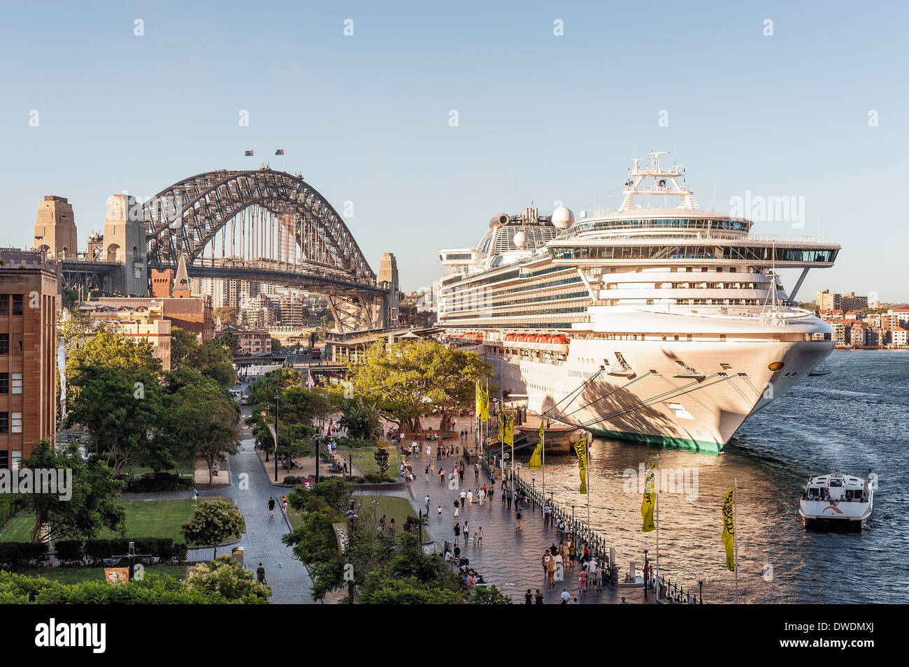 Diamond princess hi-res stock photography and images - Alamy