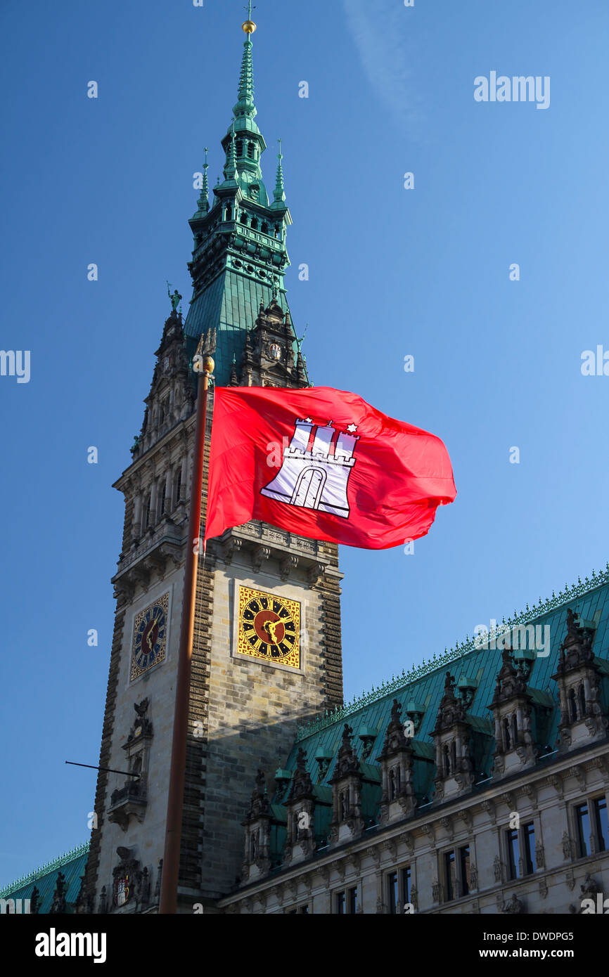 Hamburg city flag hi-res stock photography and images - Alamy