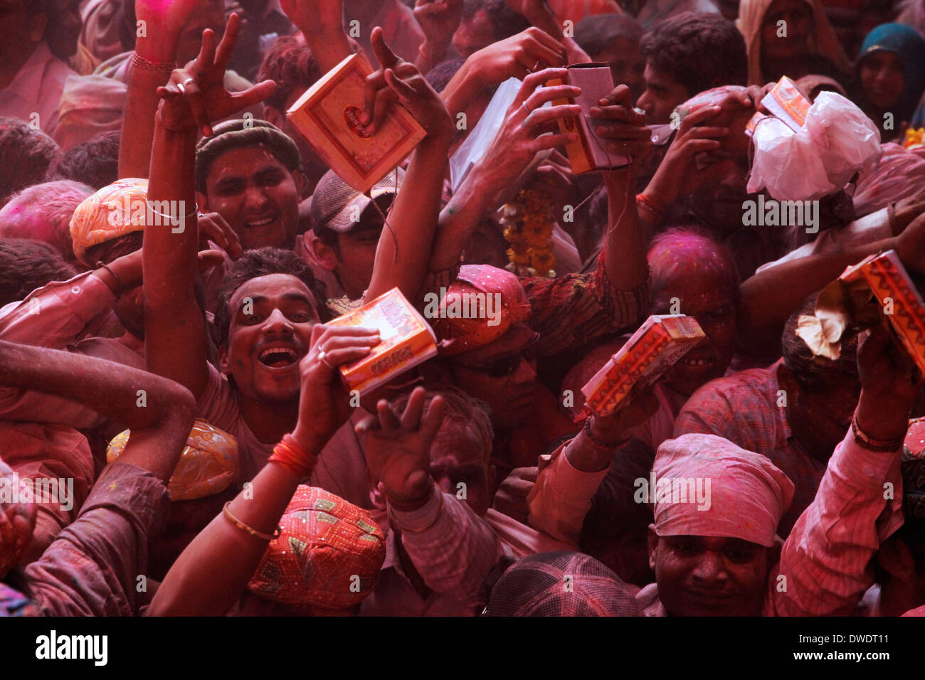 India people excitement hi-res stock photography and images - Alamy