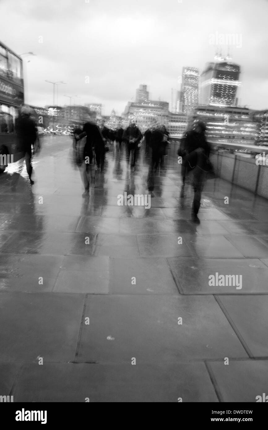 Wet london hi-res stock photography and images - Alamy