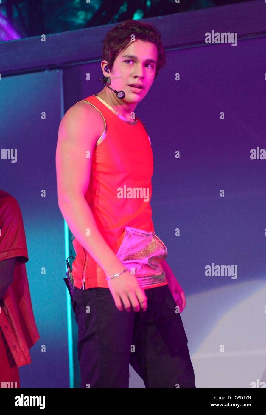 New York, NY, USA. 5th Mar, 2014. Austin Mahone in attendance for ...