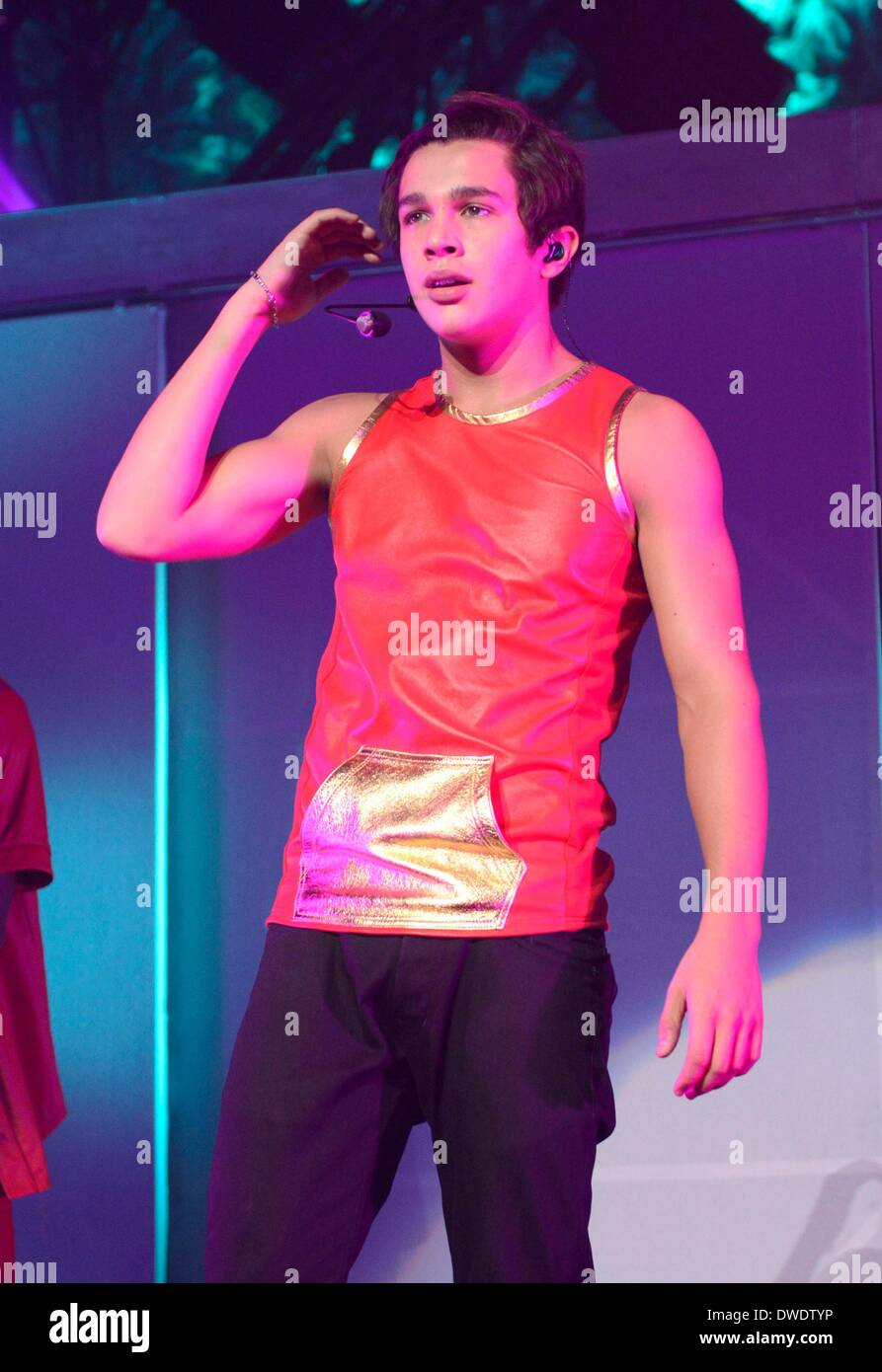 New York, NY, USA. 5th Mar, 2014. Austin Mahone in attendance for ...