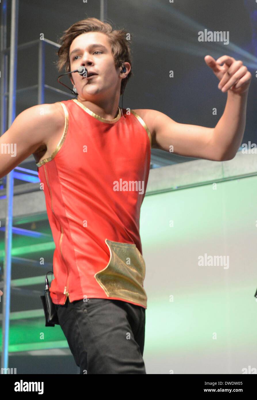 New York, NY, USA. 5th Mar, 2014. Austin Mahone in attendance for ...