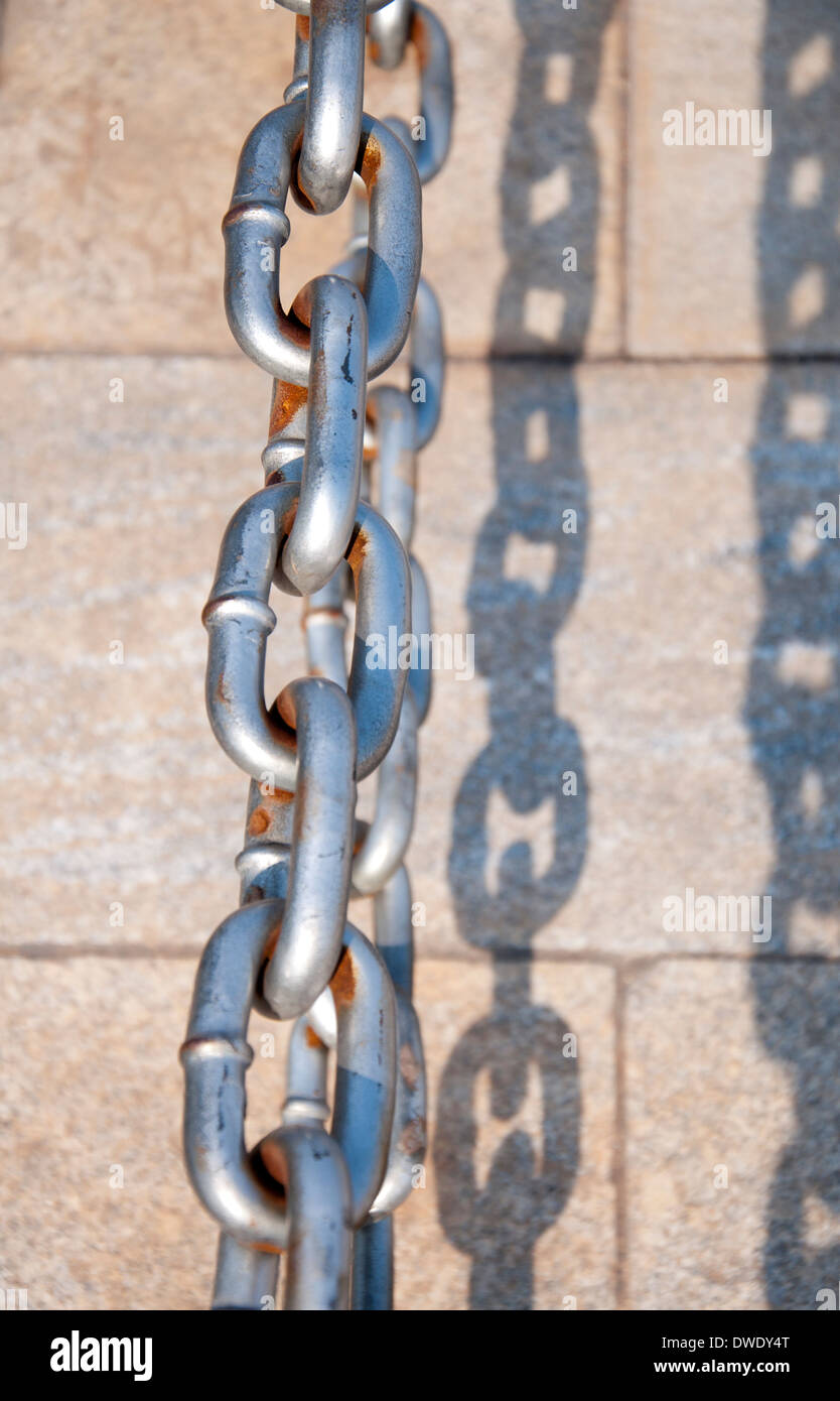 Iron cable closeup hi-res stock photography and images - Alamy