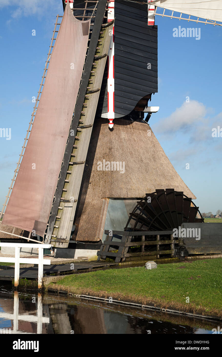 Sail and pumping wheel of Dutch windmill "Broekmolen", Streefkerk ...