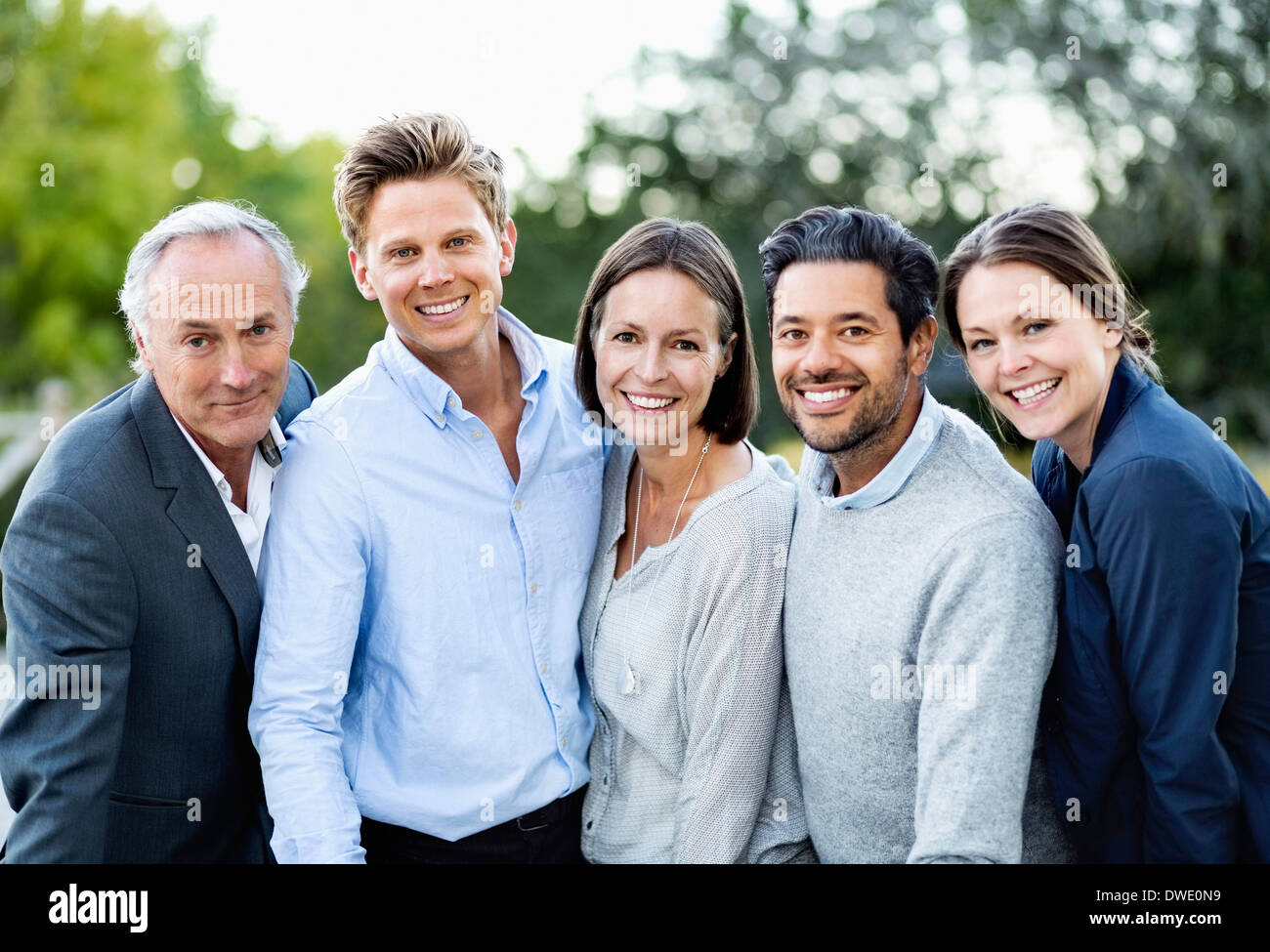 5 people group hi-res stock photography and images - Alamy