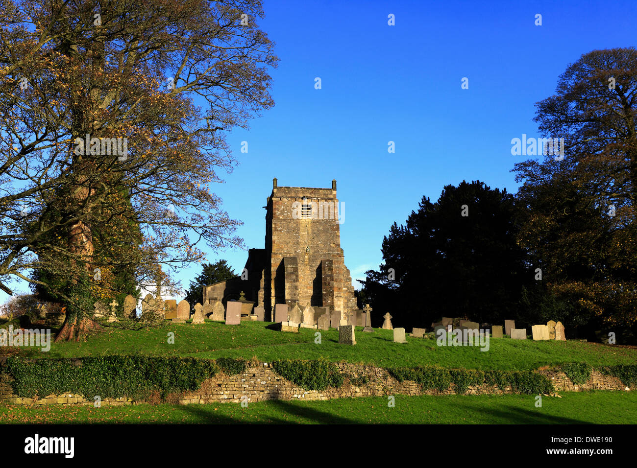 Autumn, St Marys parish church, Tissington village, Peak District ...