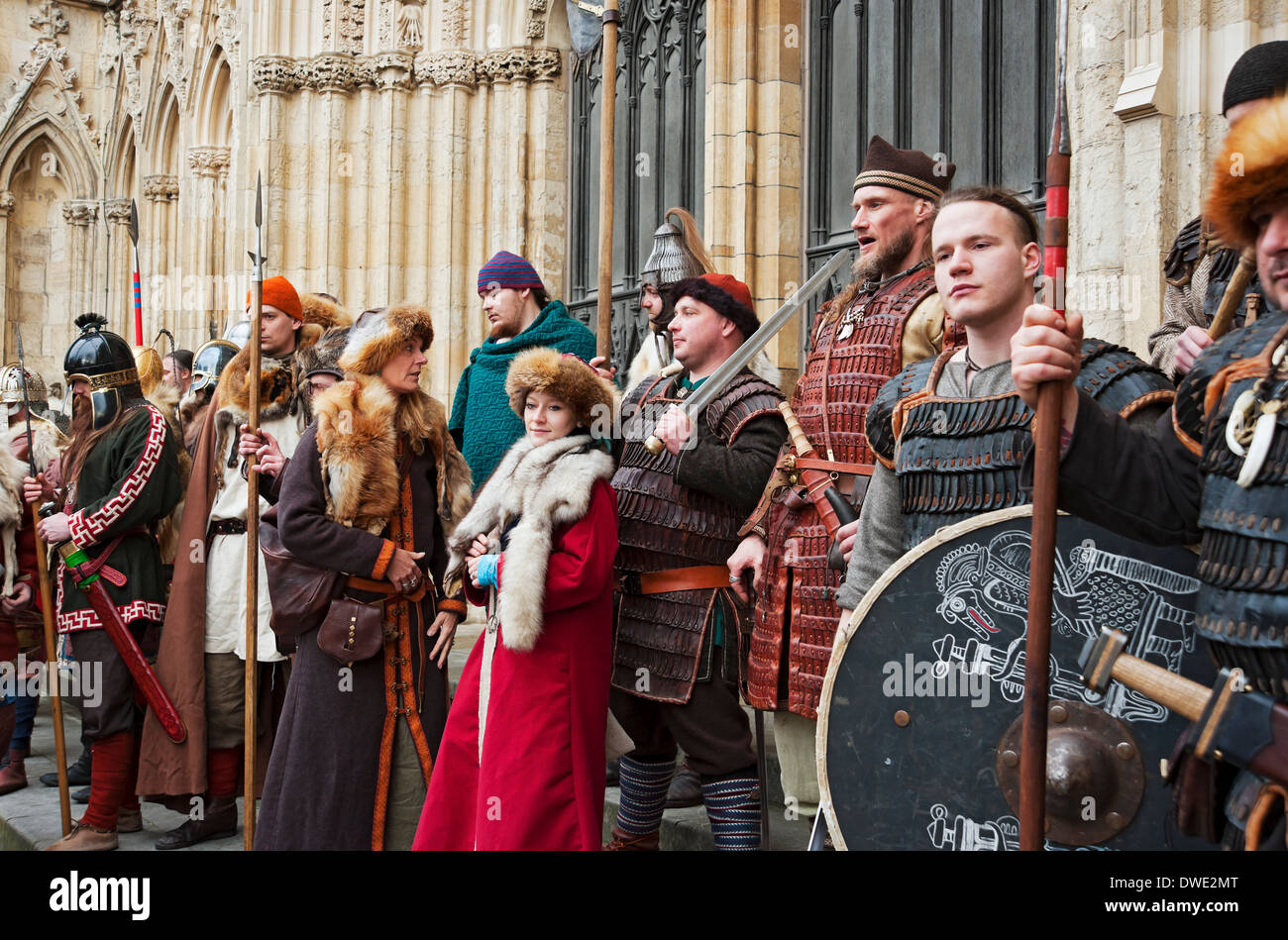 Men dressed as vikings hi-res stock photography and images - Alamy