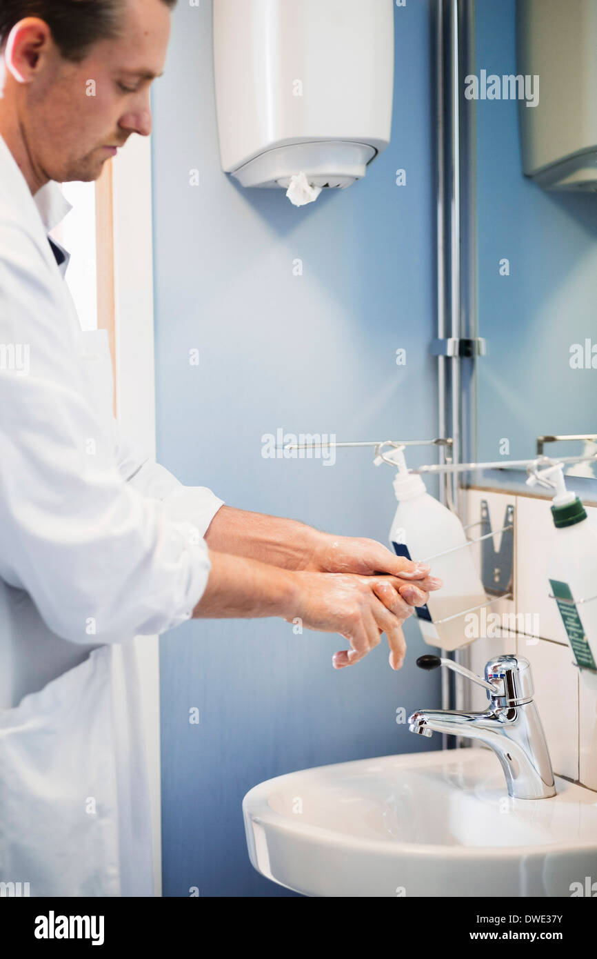 Hospital Room Bathroom High Resolution Stock Photography and Images - Alamy