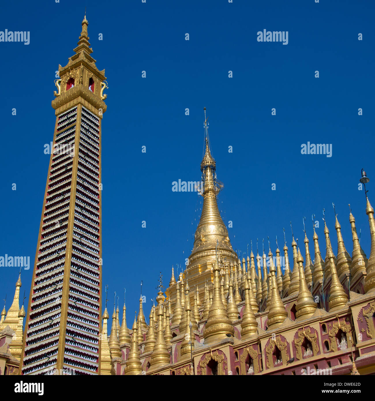 Mohnyin thambuddhei paya hi-res stock photography and images - Alamy