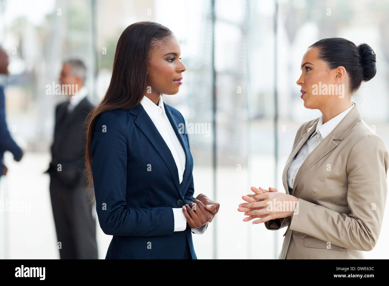 Female conversation hi-res stock photography and images - Alamy