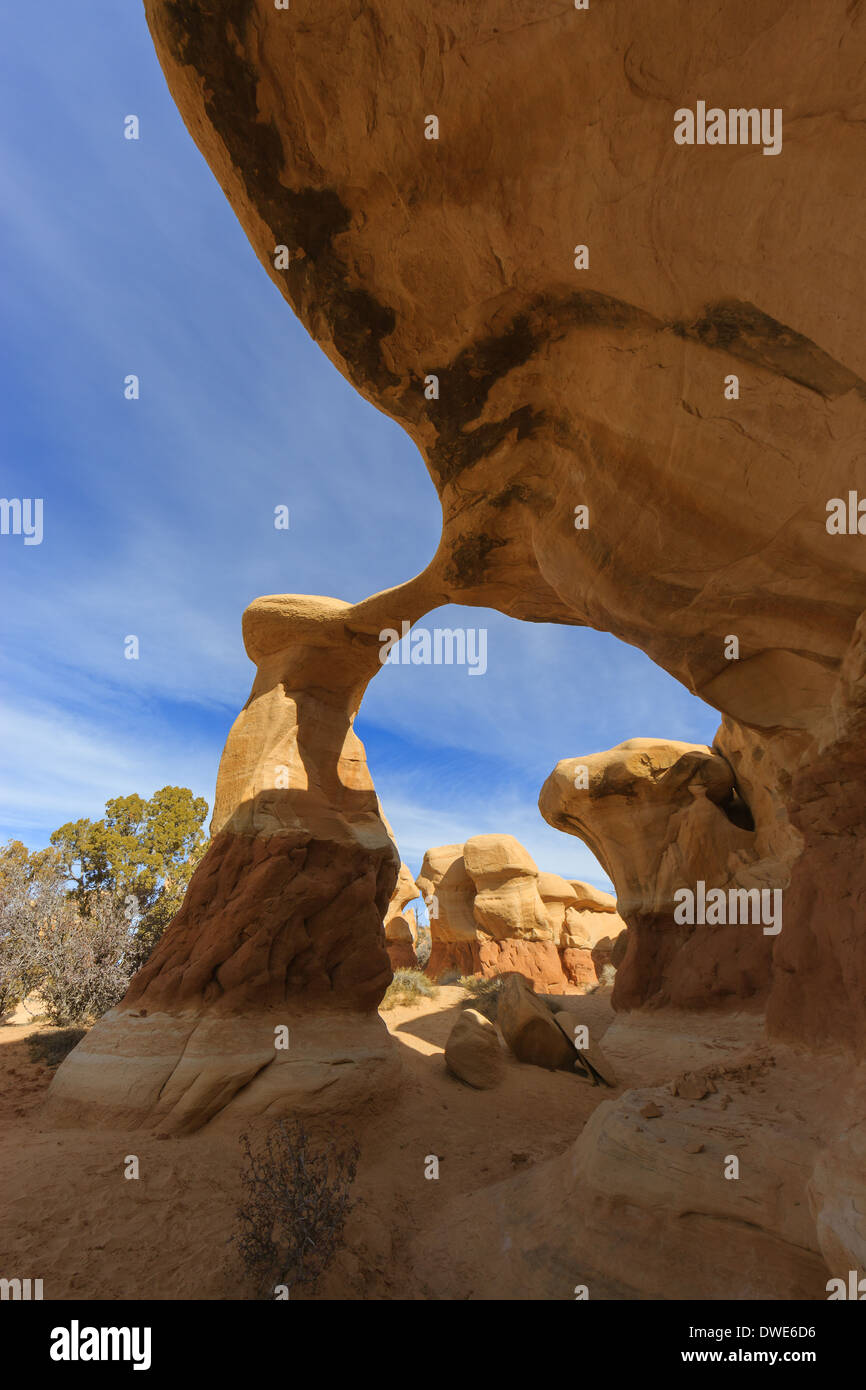 Metate Arch at Devils Garden near Escalante, Utah, United States Stock ...