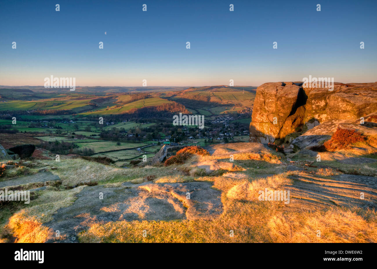 Curbar edge hi-res stock photography and images - Alamy