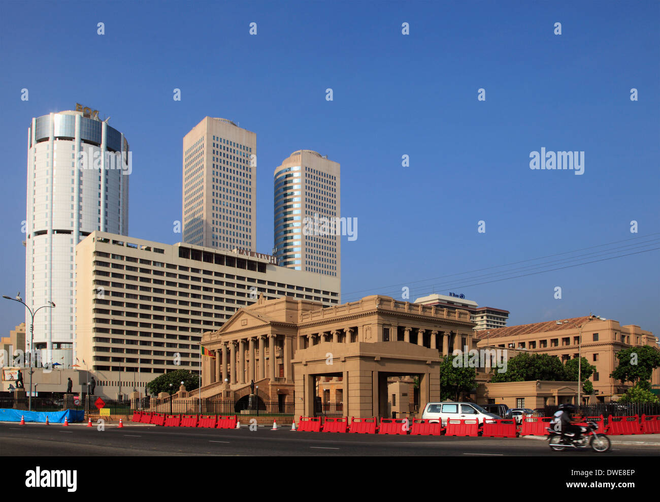 Sri Lanka; Colombo, Fort, skyline, Secretariat Building Stock Photo - Alamy