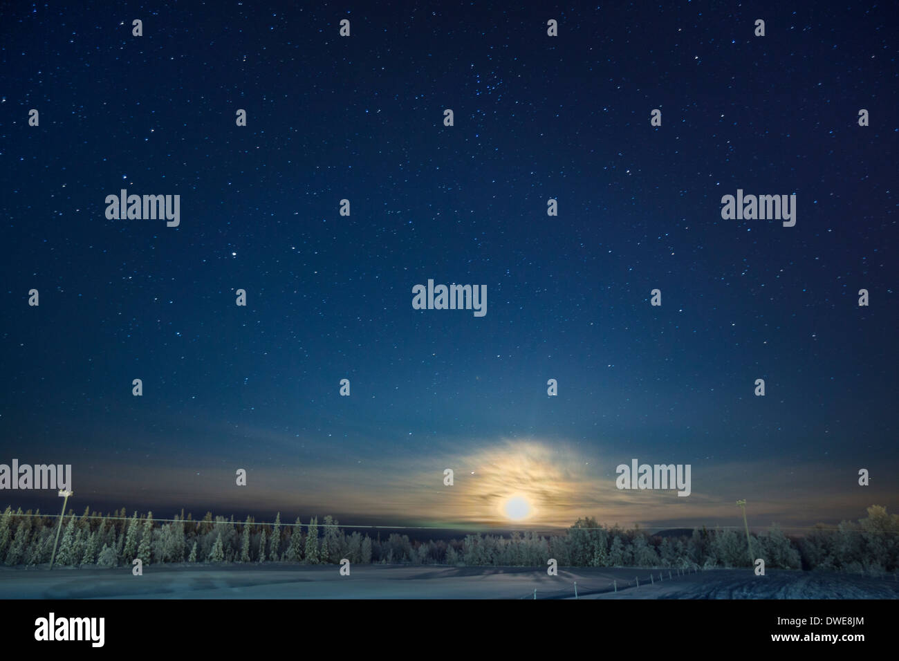 Winter sunset with temperatures going down to -47 Celsius, Tornetrask ...