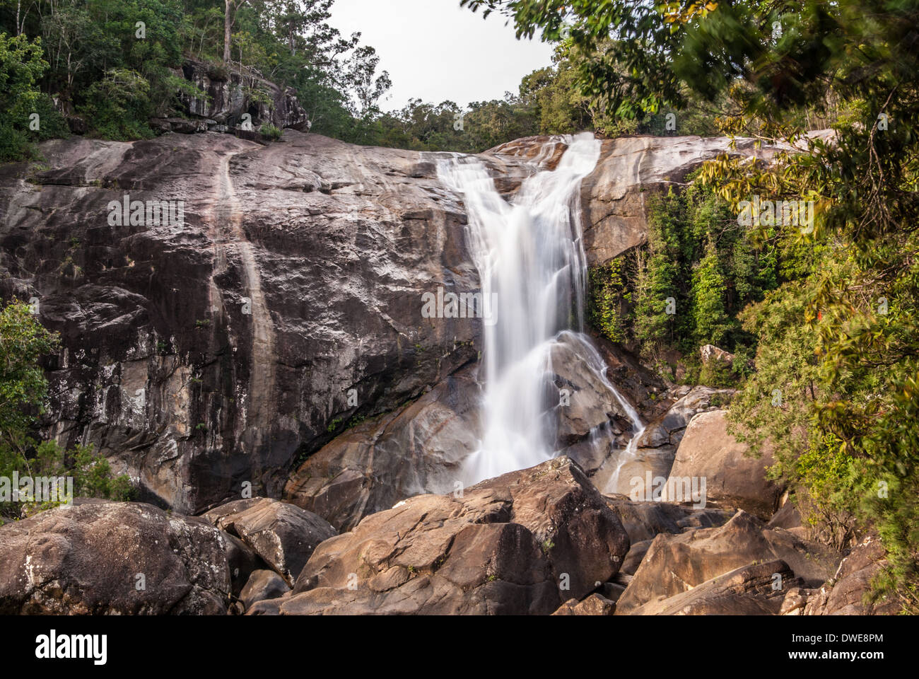 MURRAY FALLS, GIRRAMAY NATIONAL PARK, QUEENSLAND, AUSTRALIA Stock Photo ...