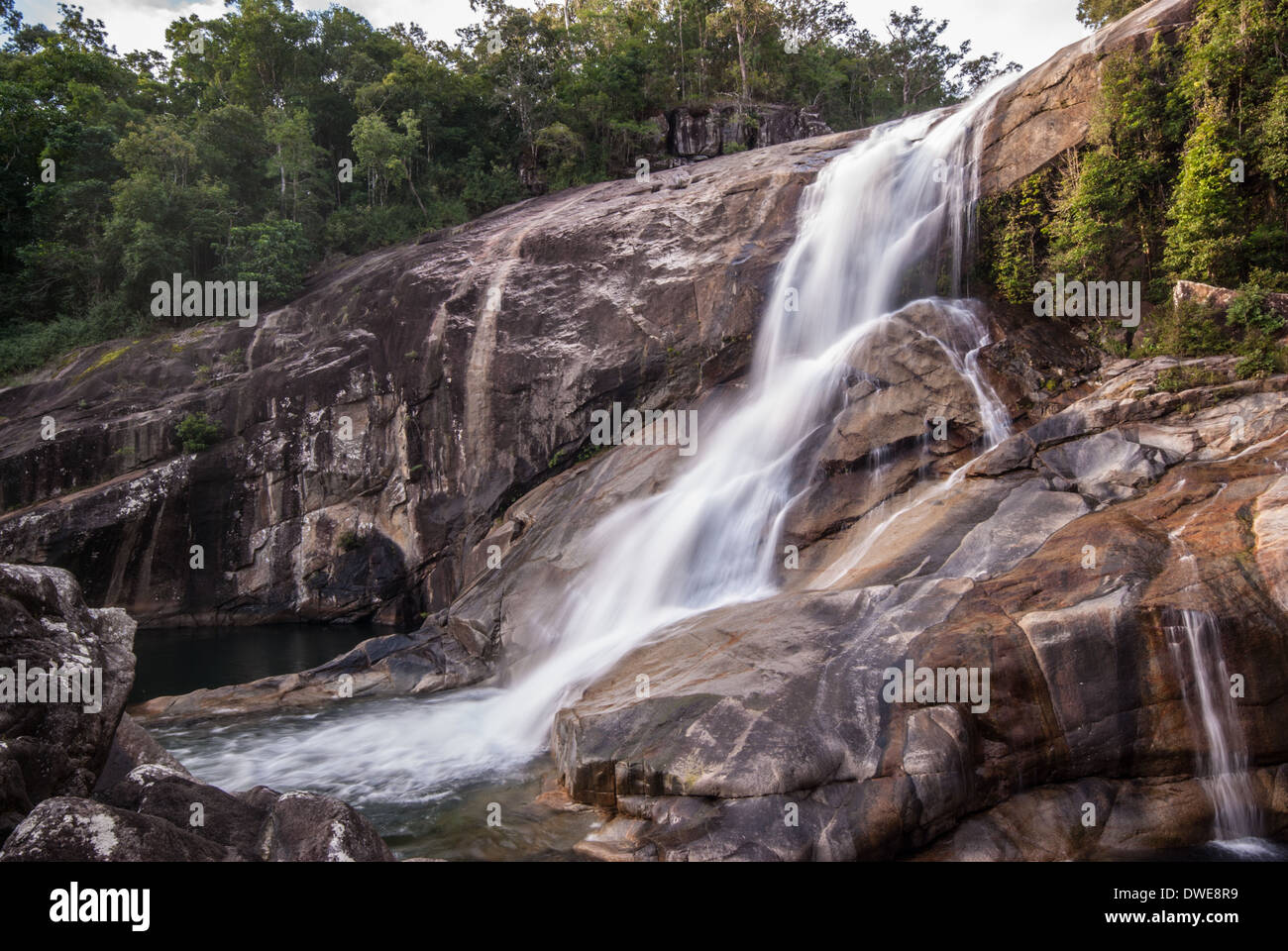 MURRAY FALLS, GIRRAMAY NATIONAL PARK, QUEENSLAND, AUSTRALIA Stock Photo ...