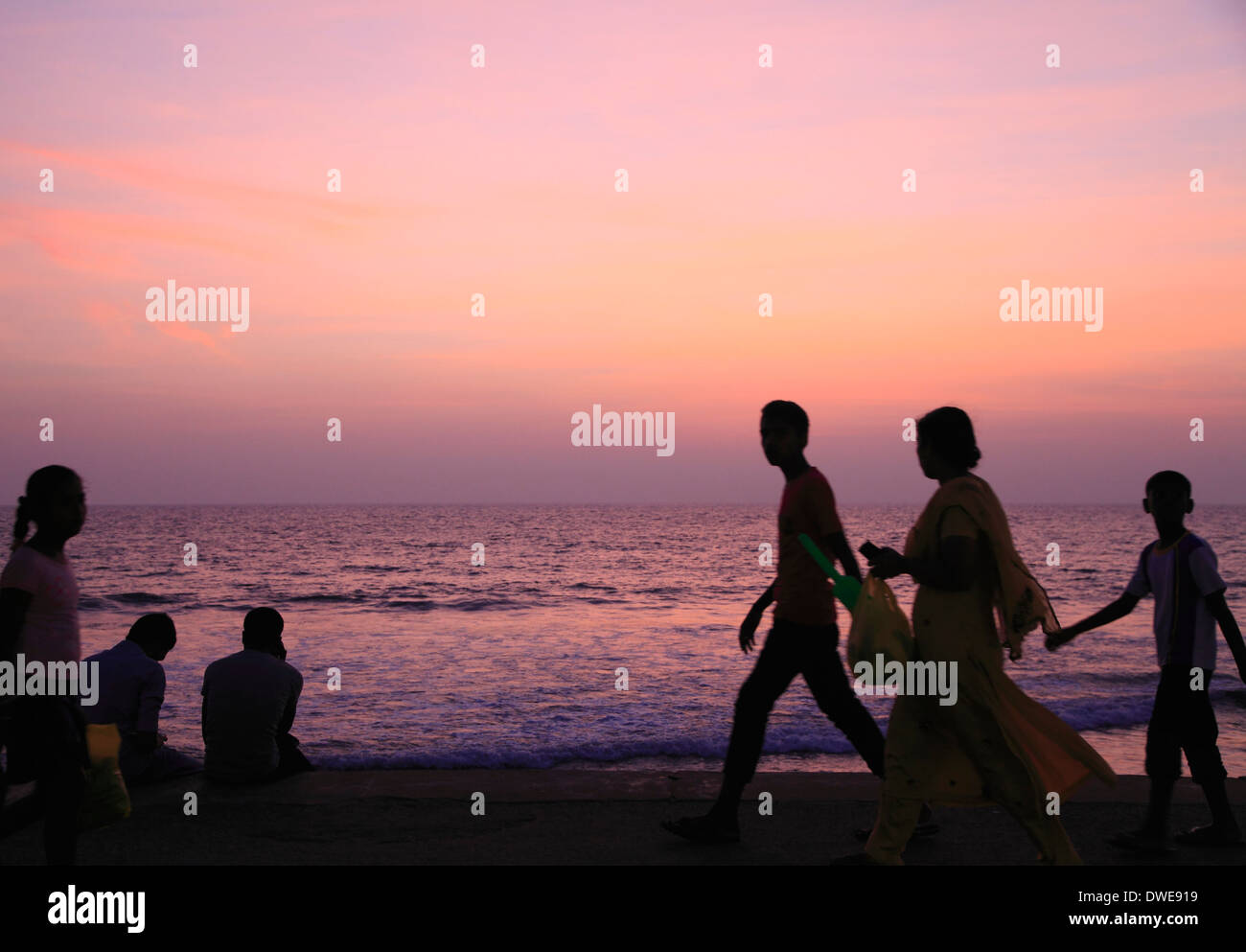 Sri Lanka; Colombo, Galle Face Green, beach, sunset, people Stock Photo ...
