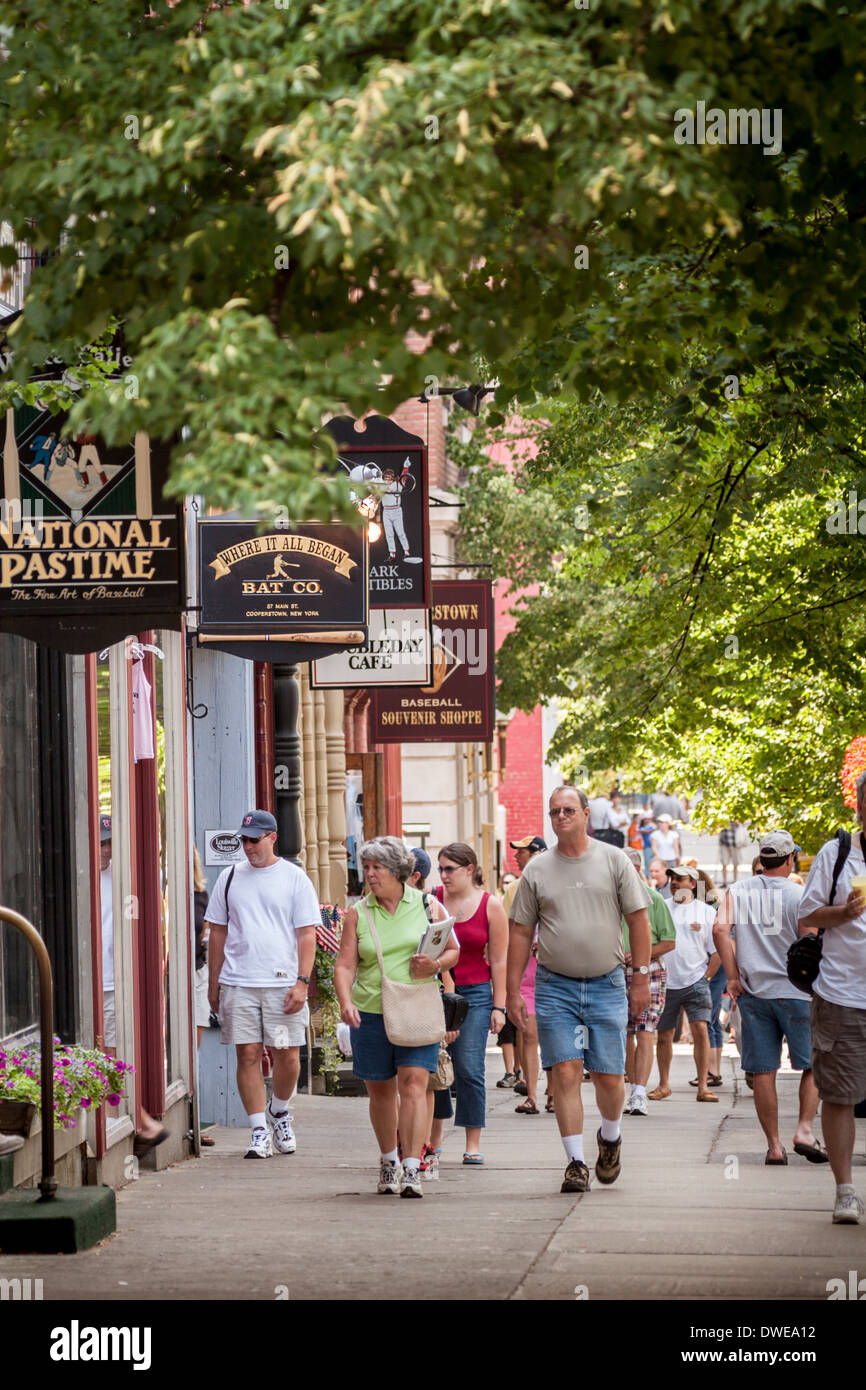Cooperstown new york main street hi-res stock photography and images ...
