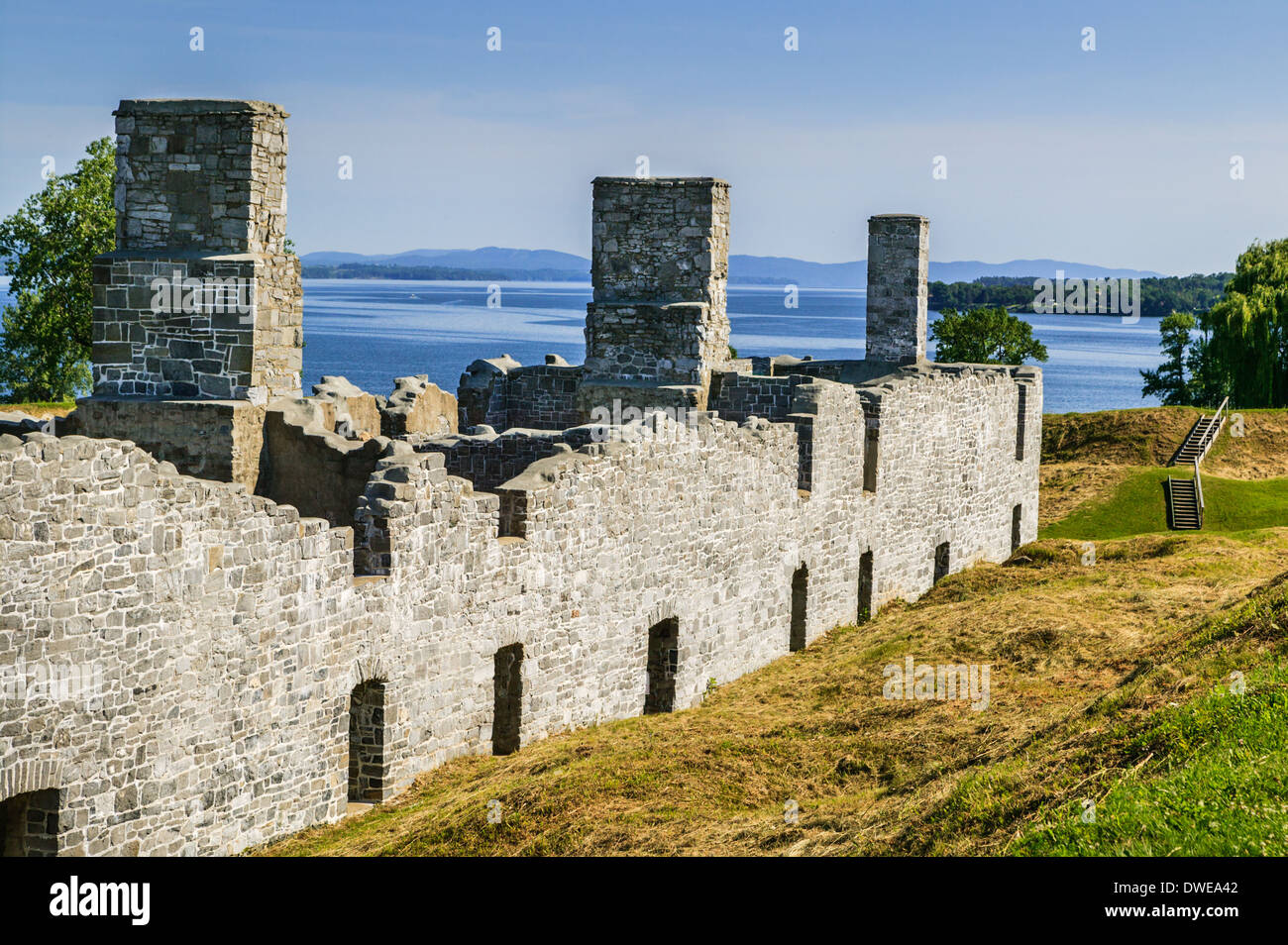 Stone ruins of soldiers barracks British Fort at Crown Point on Lake ...