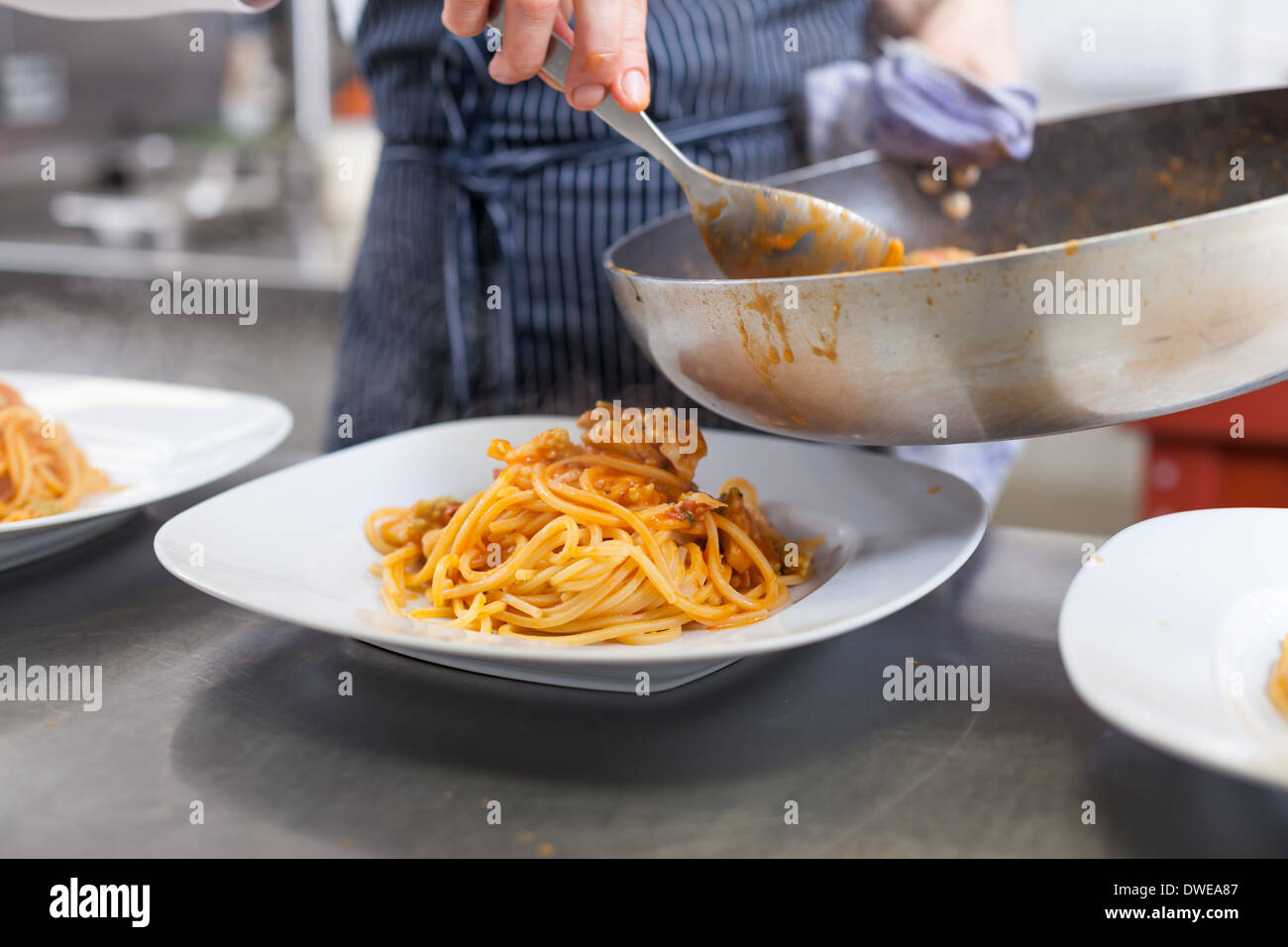 Food plate placement hi-res stock photography and images - Alamy