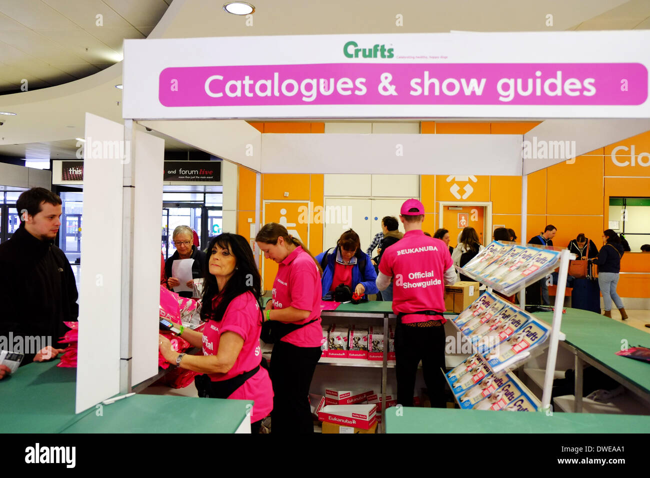 Dog show catalogue hi-res stock photography and images - Alamy