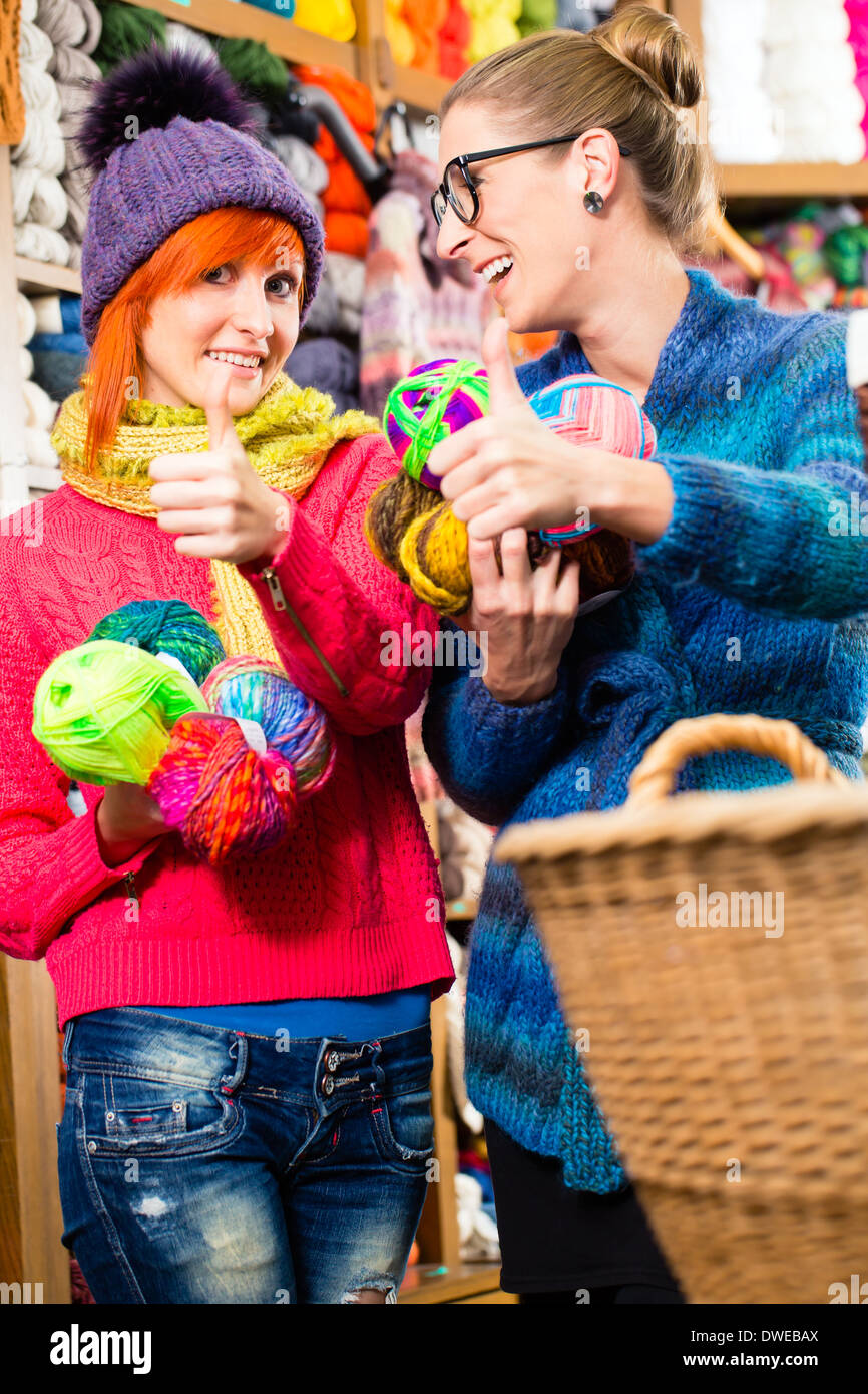 Buy wool hi-res stock photography and images - Alamy