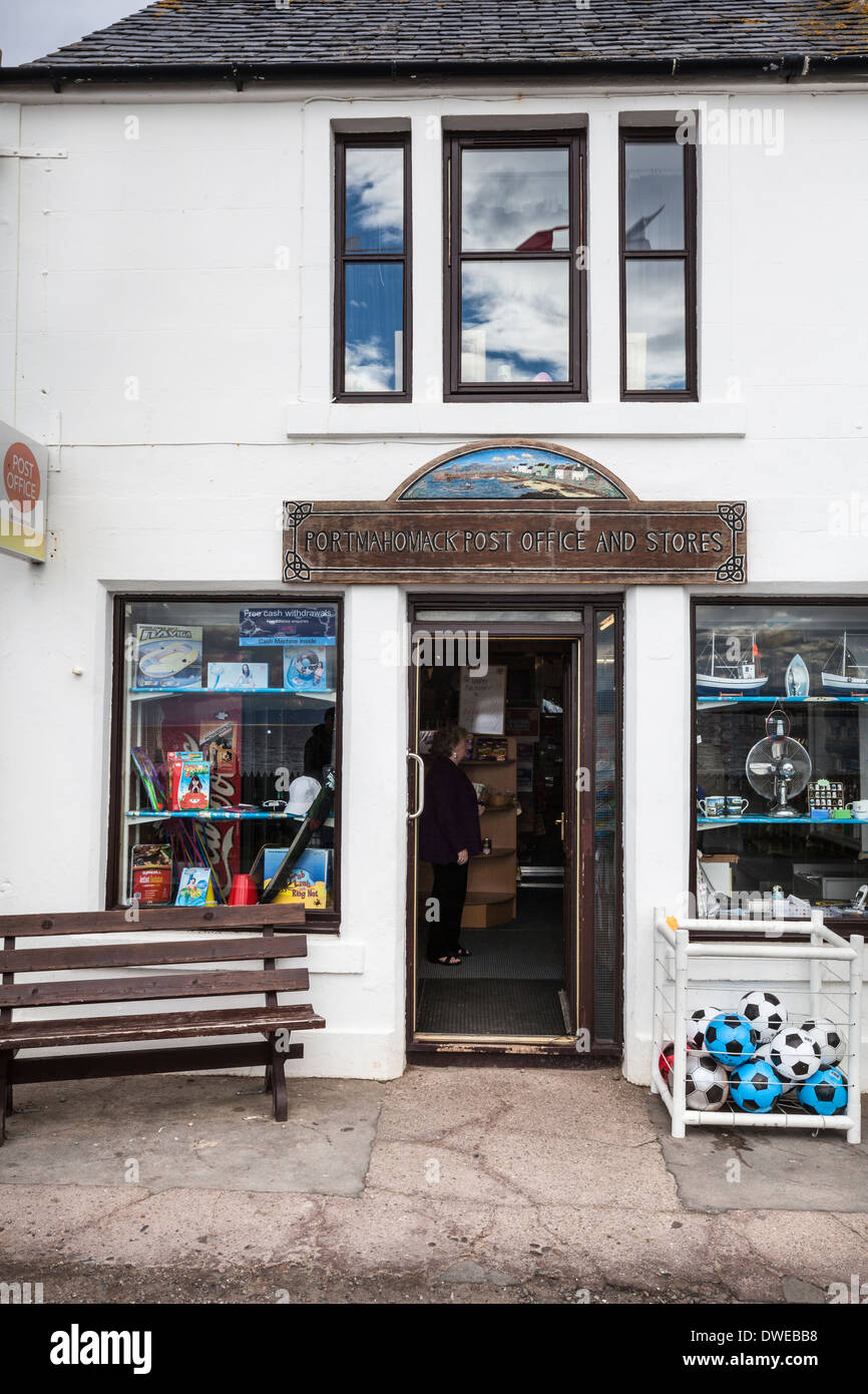 Corner shop scotland hi-res stock photography and images - Alamy