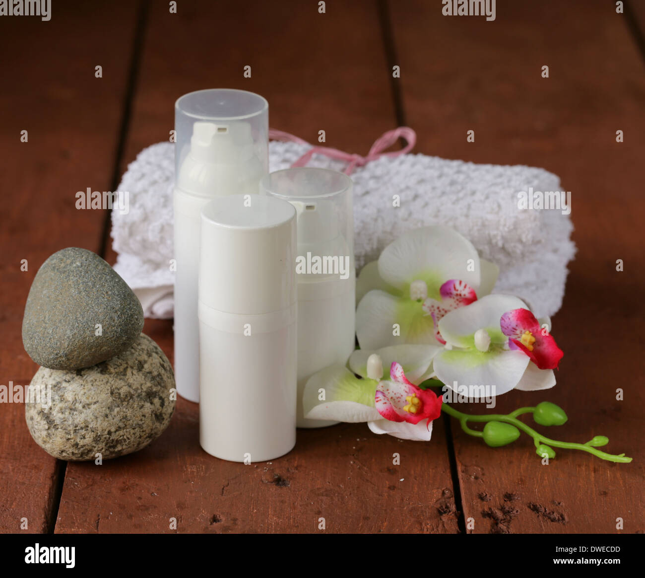 Organic natural skin creams hi-res stock photography and images - Alamy