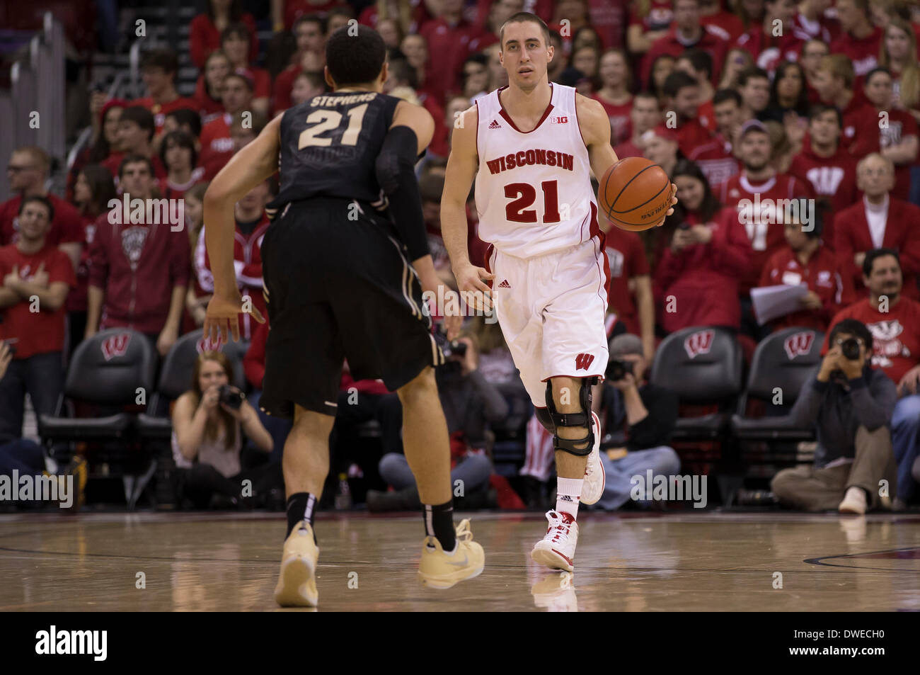 Purdue basketball court hi-res stock photography and images - Alamy