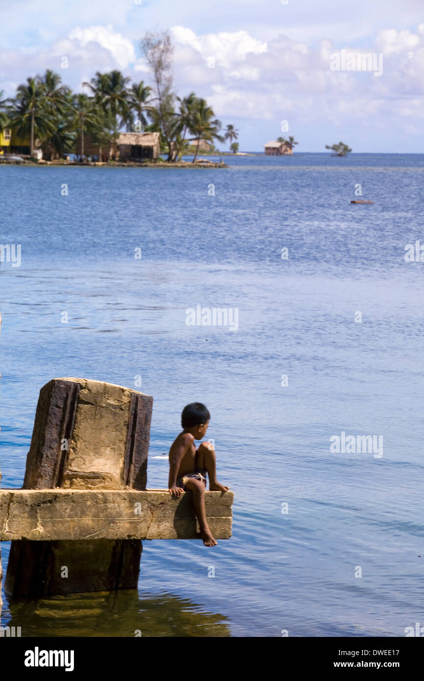 Solomon island boy hi-res stock photography and images - Alamy